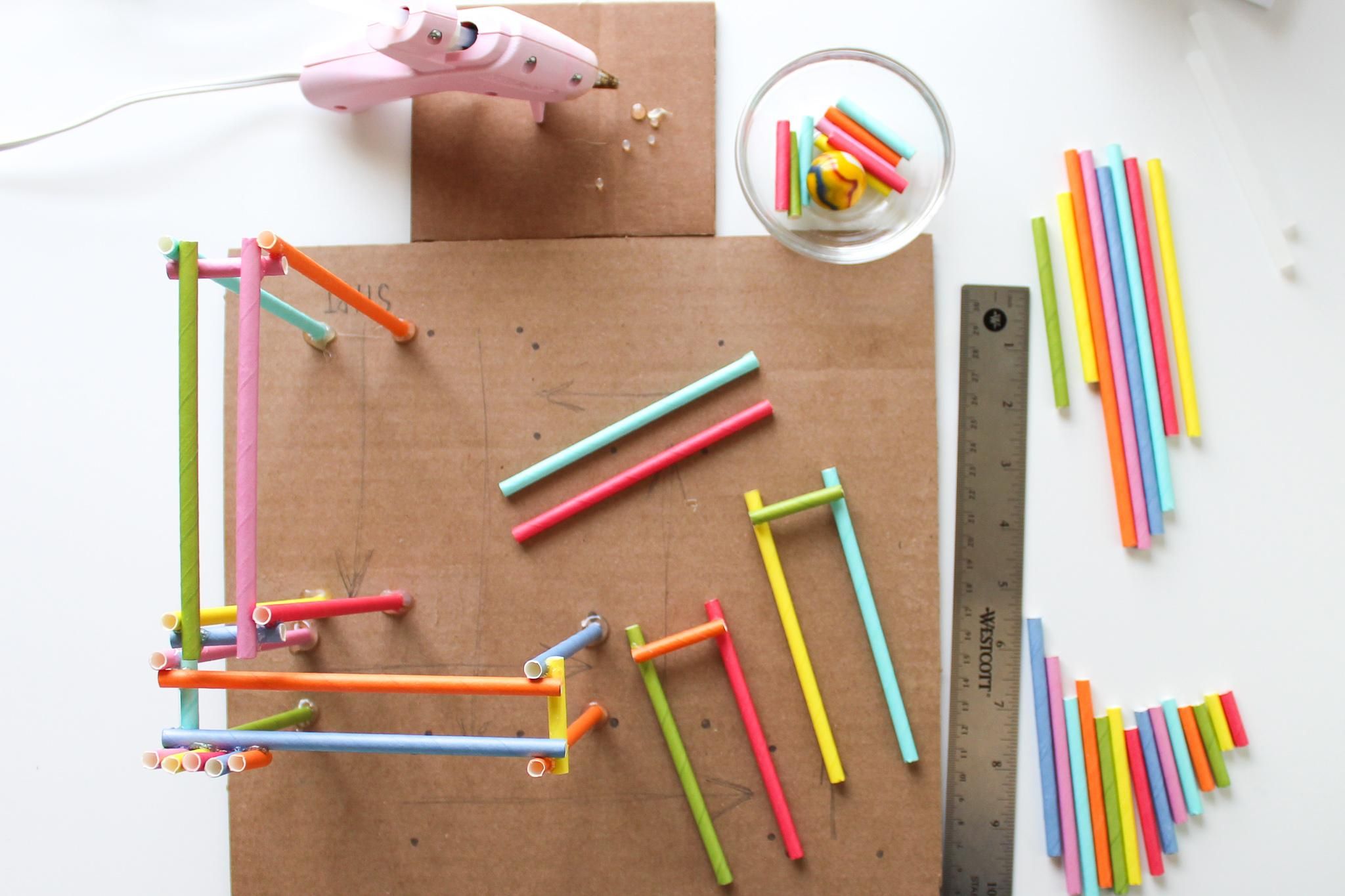 How to Build a Straw Roller Coaster : 10 Steps (with Pictures ...