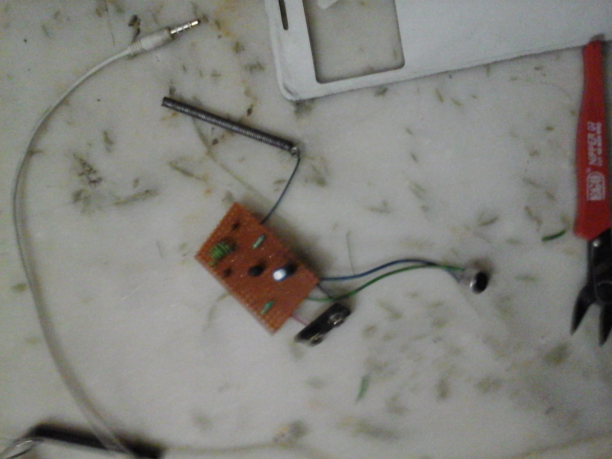 Mini Fm Transmitter : 4 Steps - Instructables