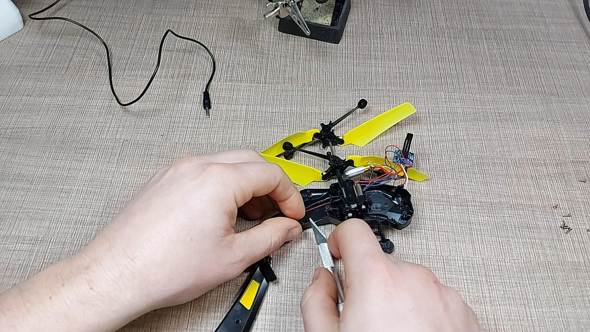 Helicopter Toy Repair : 7 Steps - Instructables