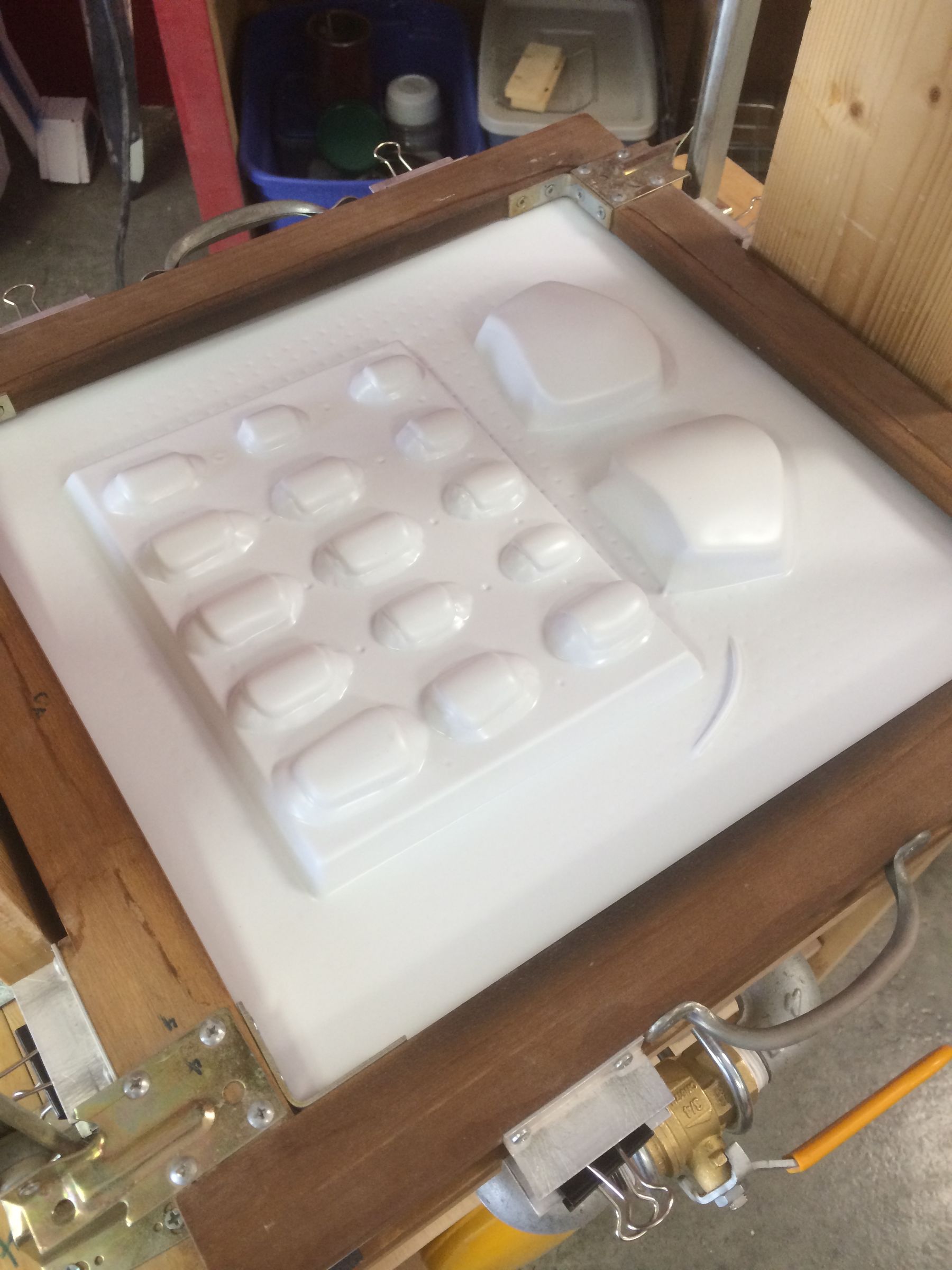 Building a Small Format Vacuumformer From an Old Toaster Oven : 14 ...