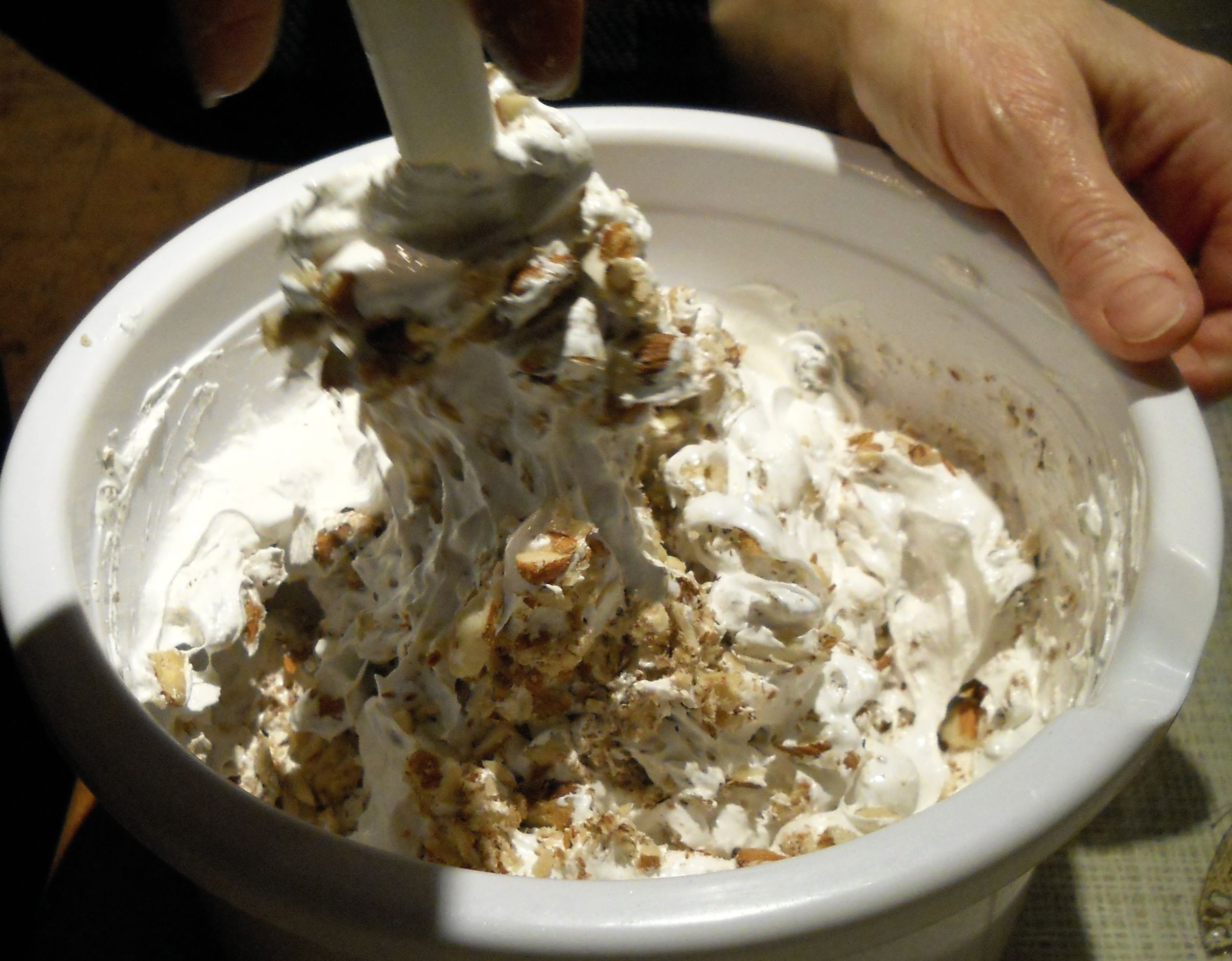Little Foam Cookies - Aunt Mary's Old Recipe : 4 Steps (with Pictures ...