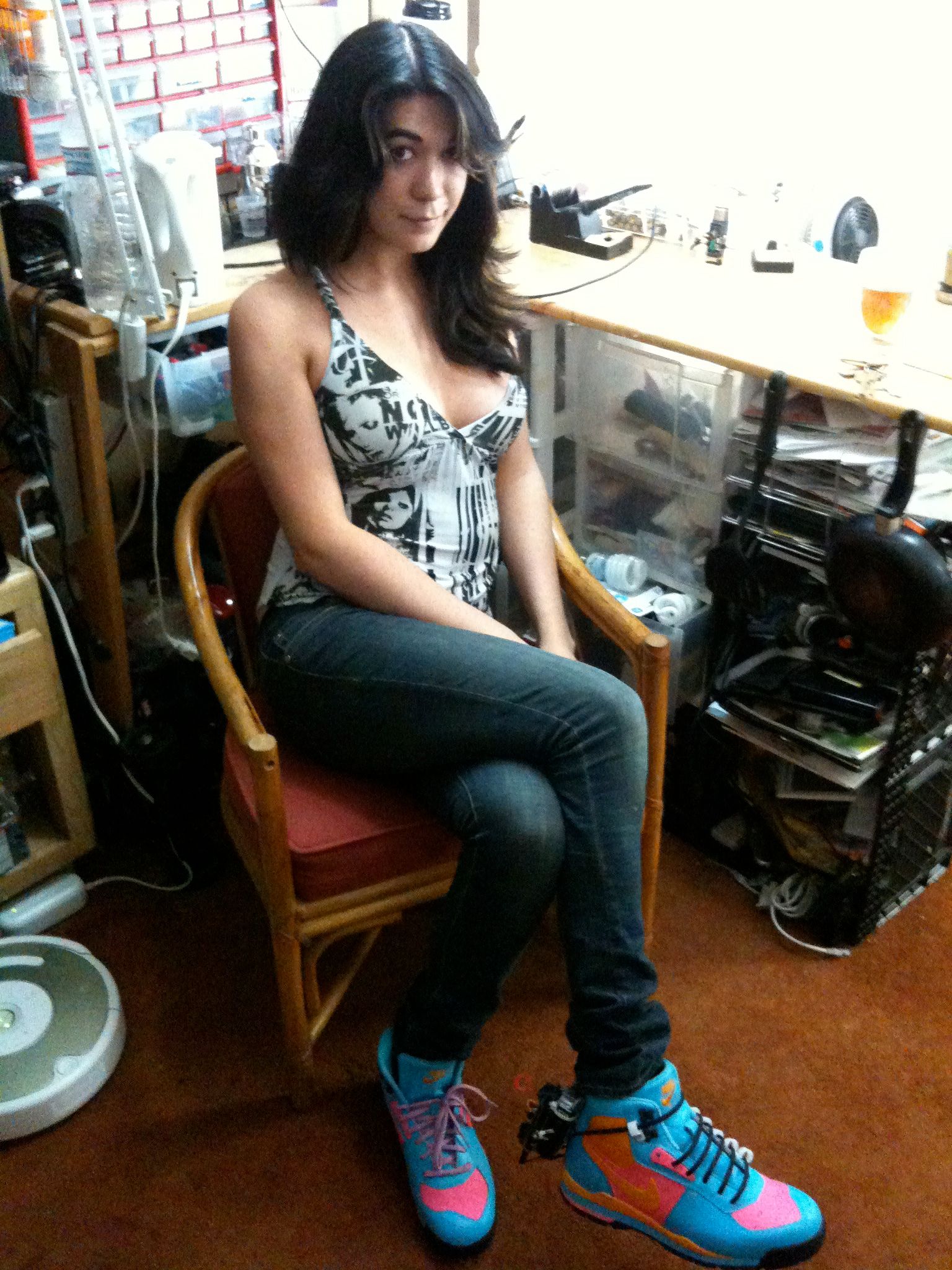 Power Laces- the Auto Lacing Shoe : 9 Steps (with Pictures) - Instructables