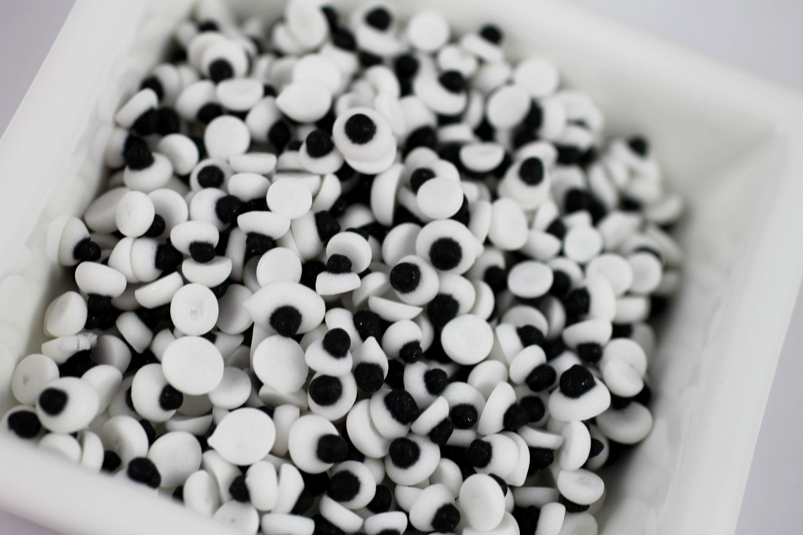 Make Your Own Edible Eyes : 3 Steps (with Pictures) - Instructables