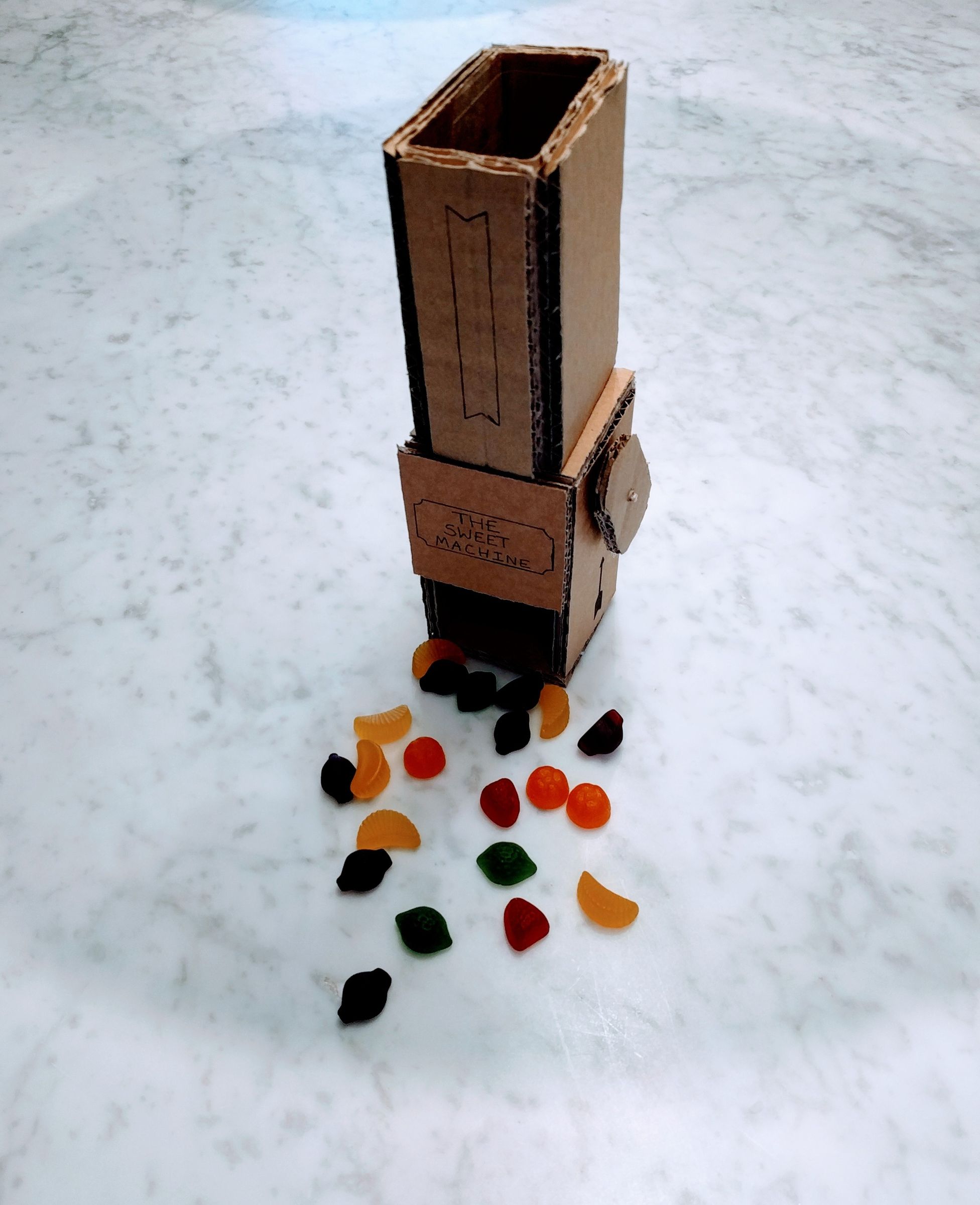 Candy Vending Machine : 14 Steps (with Pictures) - Instructables