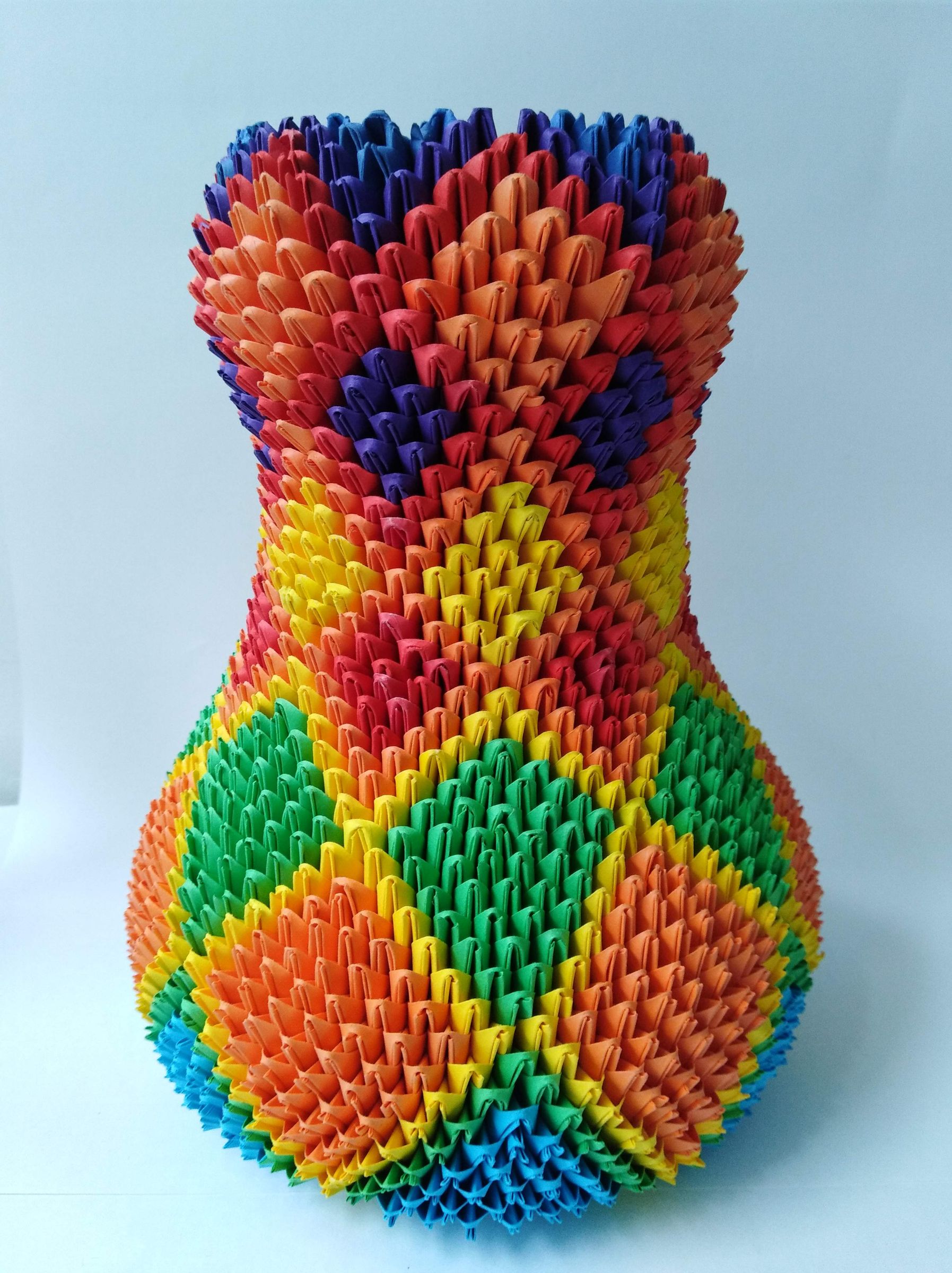 WATERPROOF Rainbow Origami Vase : 7 Steps (with Pictures) - Instructables