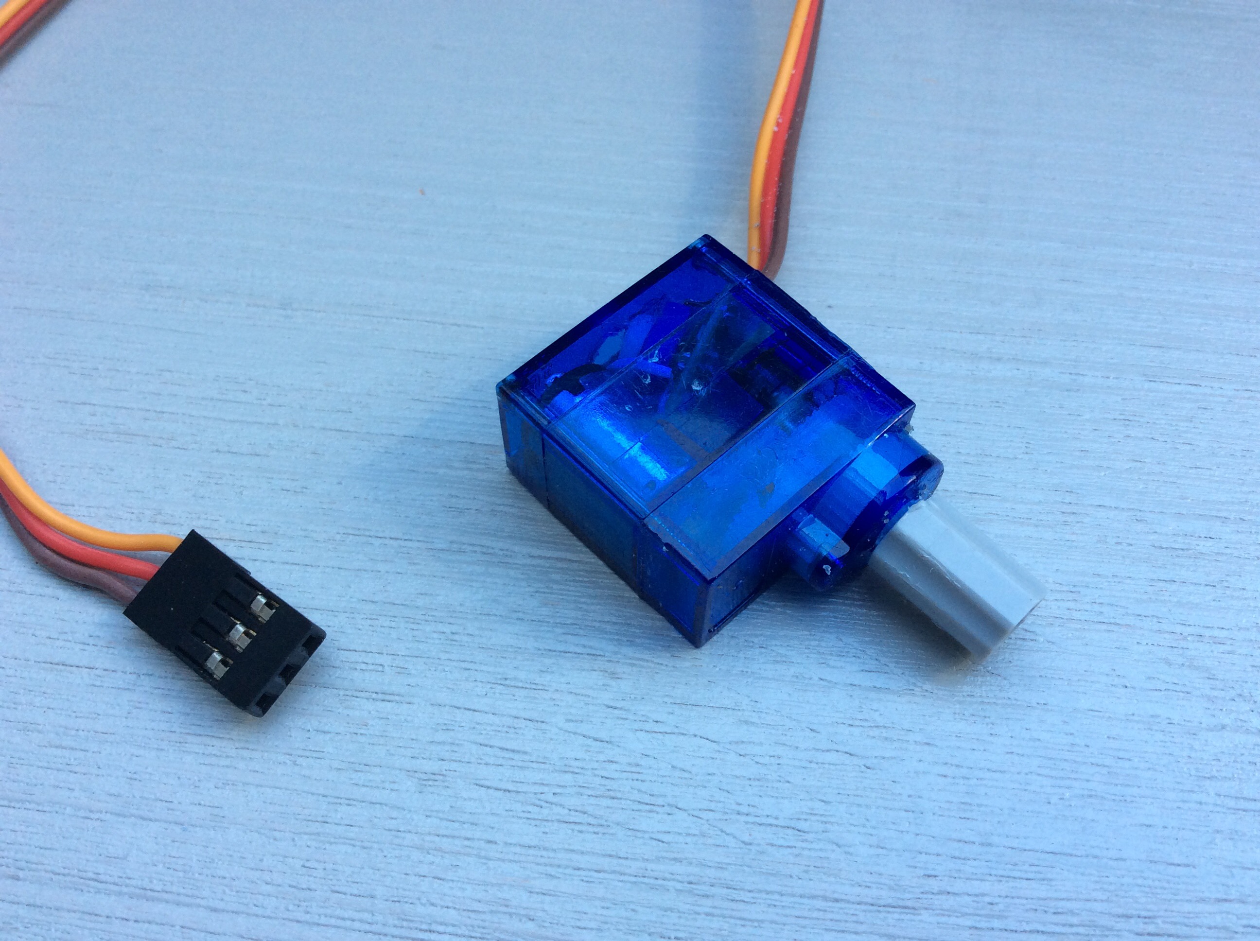 Tiny Smartphone Controlled Arduino Tank : 10 Steps (with Pictures ...