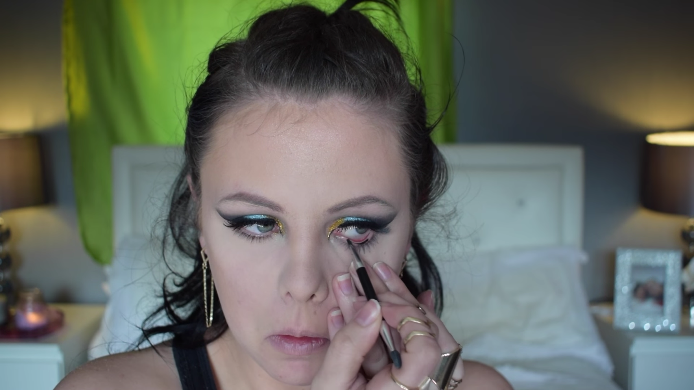 Dramatic Blue Prom Makeup Tutorial : 7 Steps - Instructables