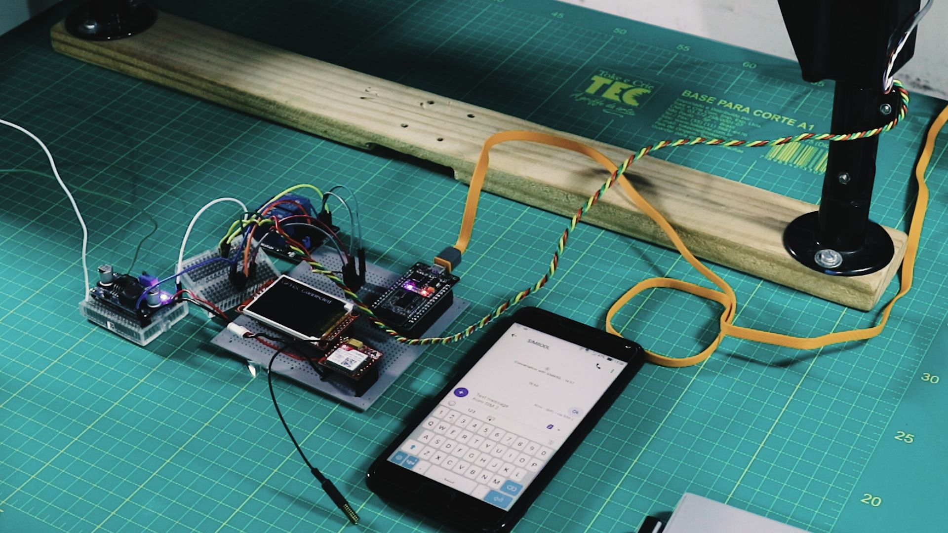 ESP32: SIM800L and Barrier Sensor : 22 Steps - Instructables