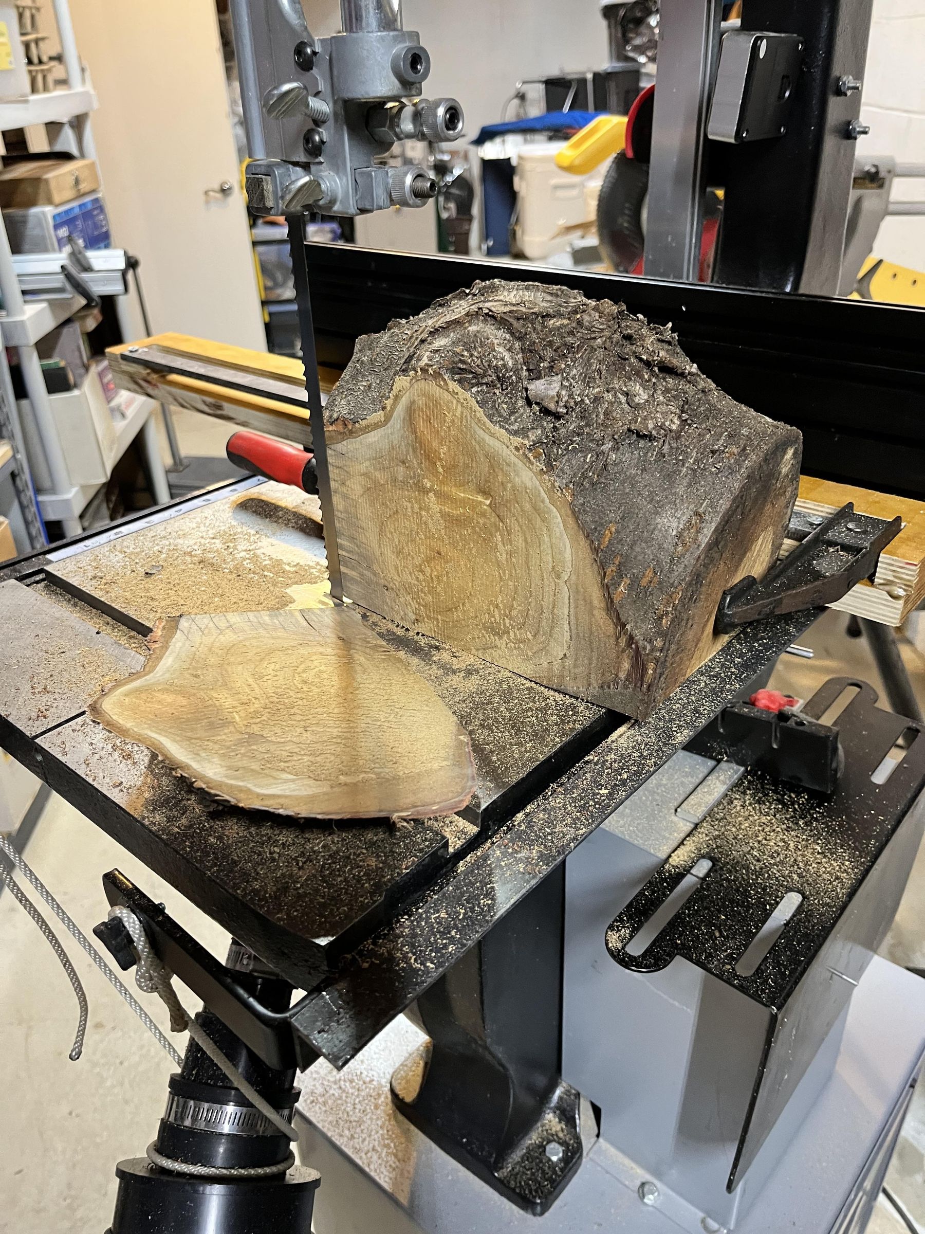 Super Simple Band Saw Log Sled : 3 Steps (with Pictures) - Instructables
