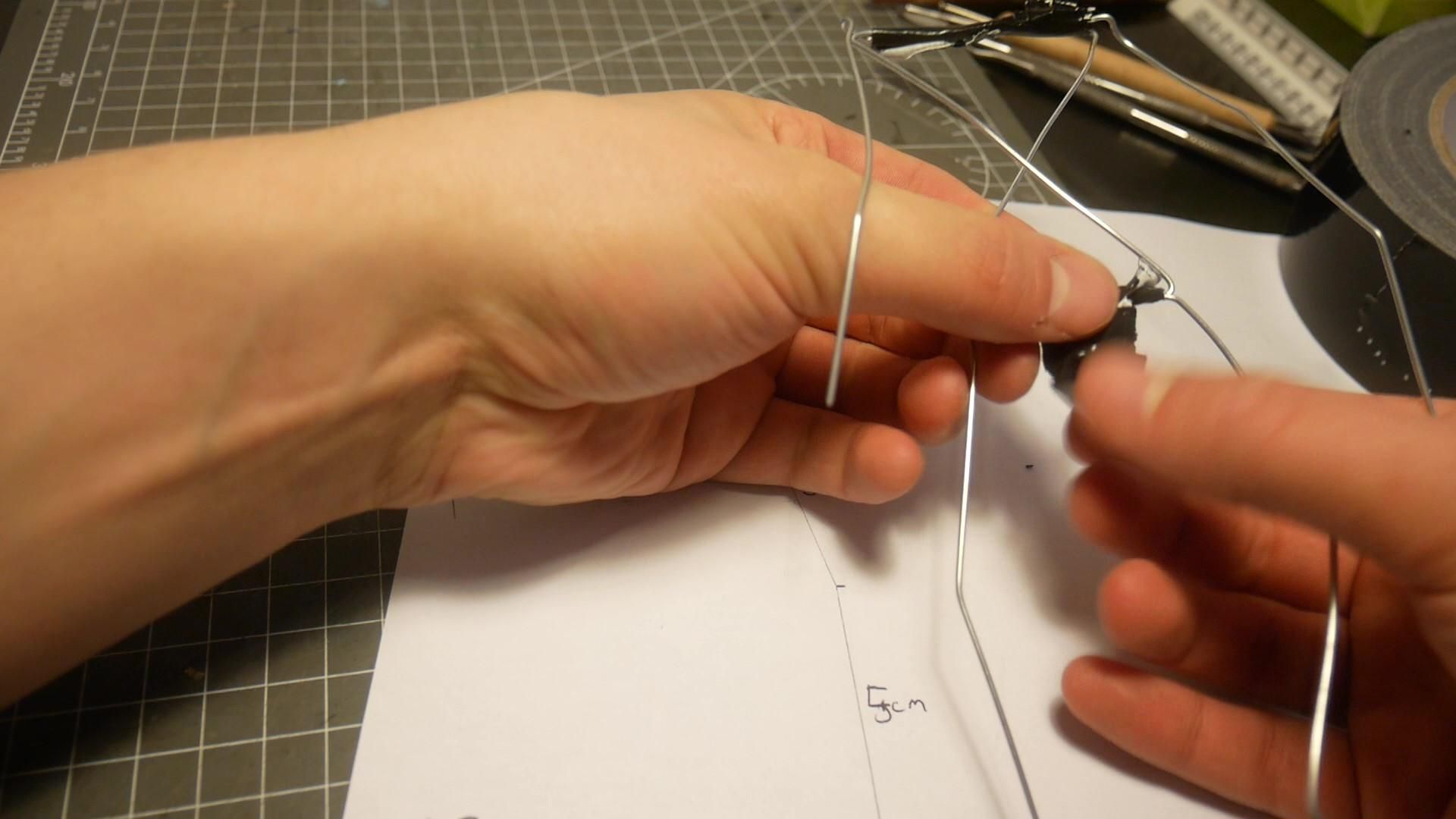 Sculpting a Fantasy Character With a Wire Armature : 9 Steps (with ...