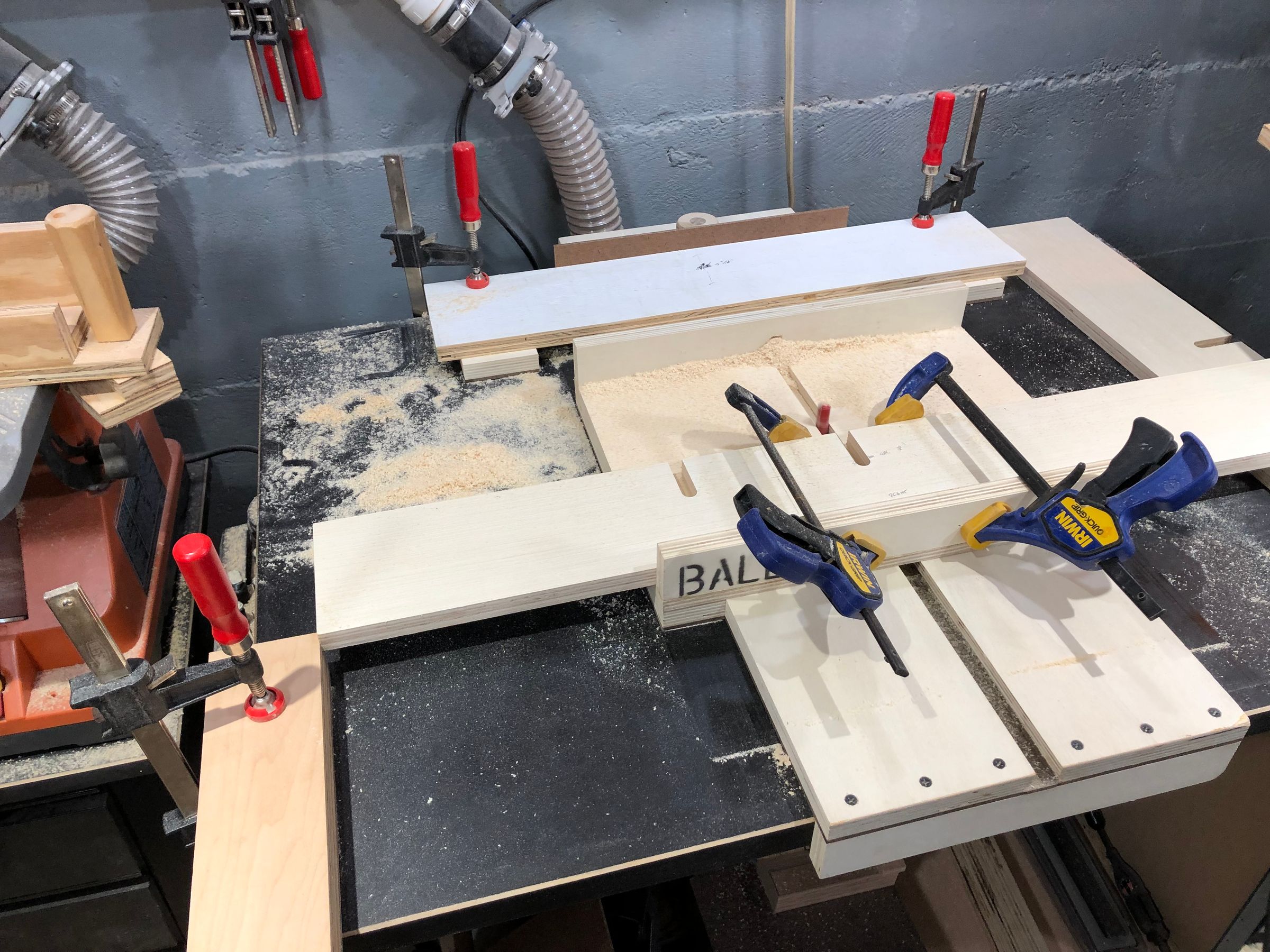 The Multi-Function Router Table Jig : 12 Steps (with Pictures ...