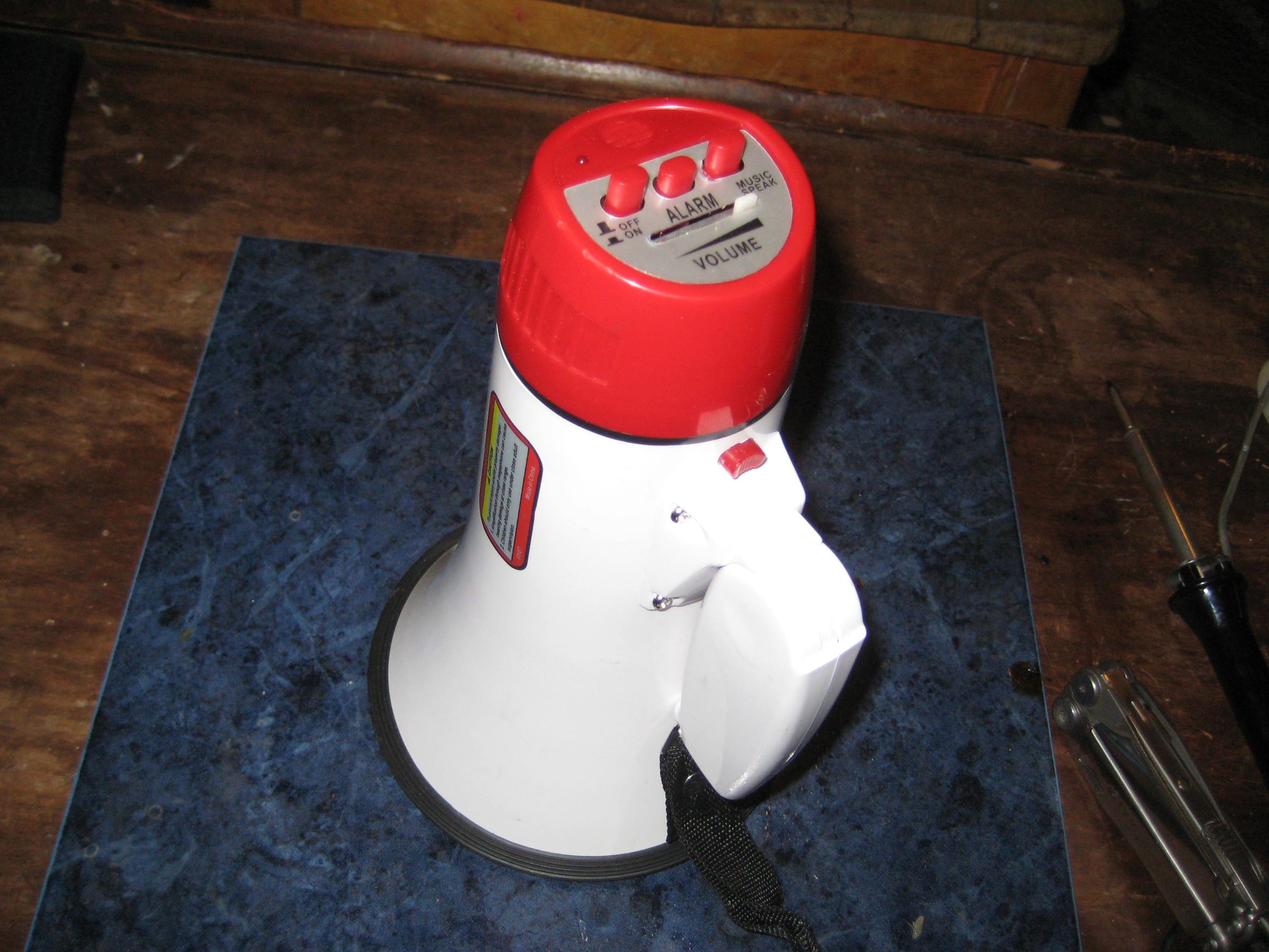 Add an Audio Input to a Megaphone : 5 Steps - Instructables