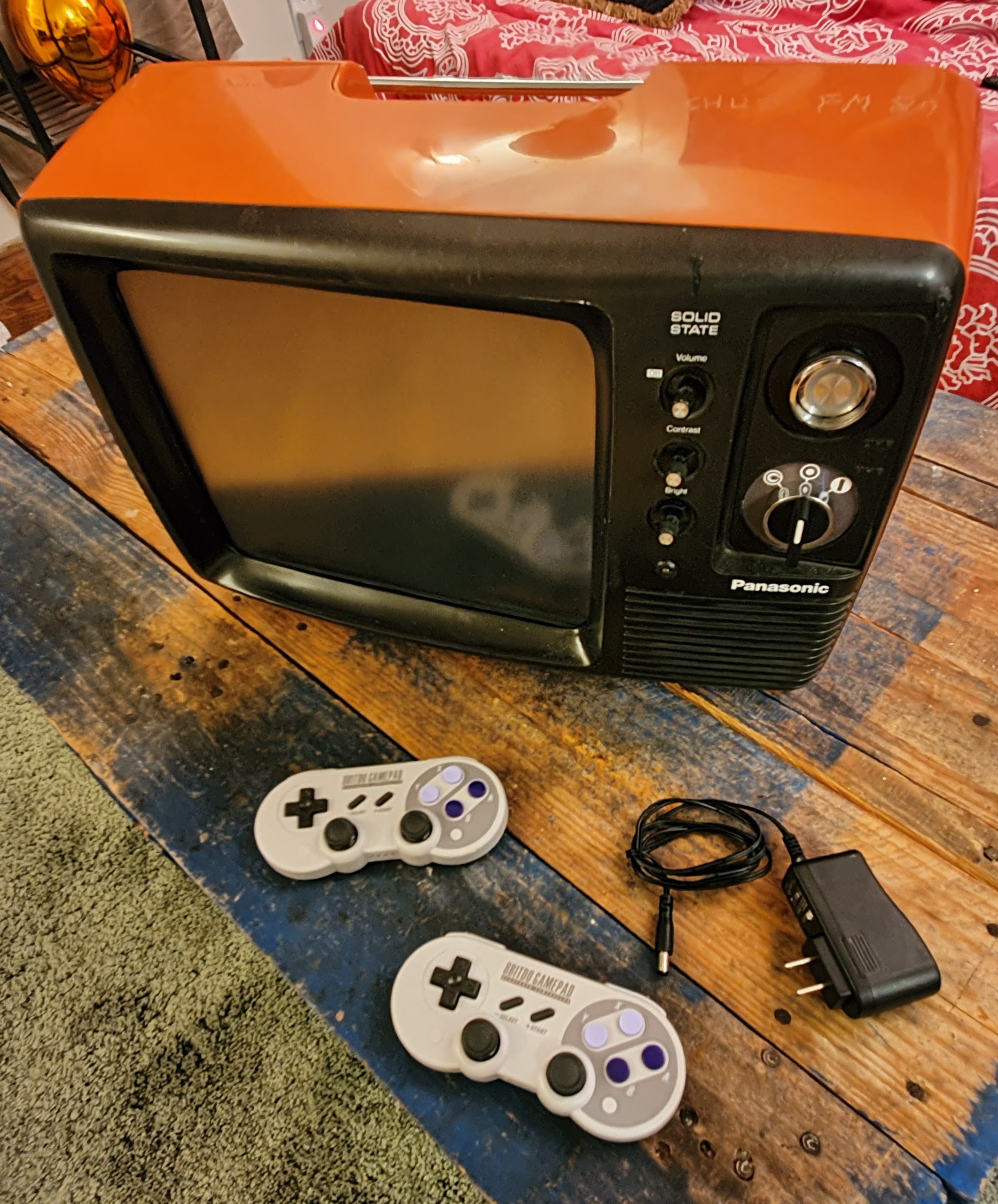 Portable Retrogaming TV : 4 Steps - Instructables
