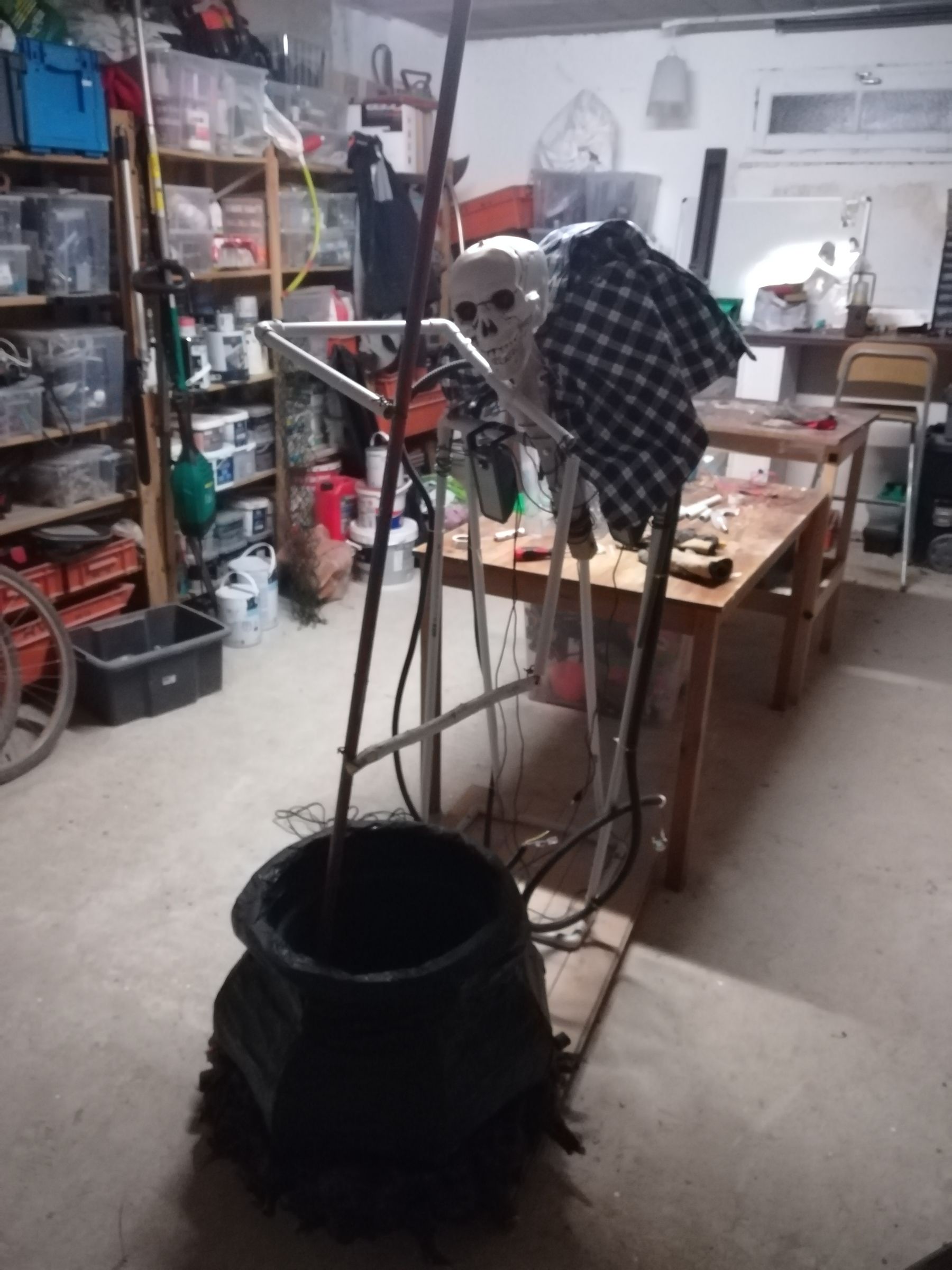 Witch Skeleton (Arduino) : 6 Steps (with Pictures) - Instructables