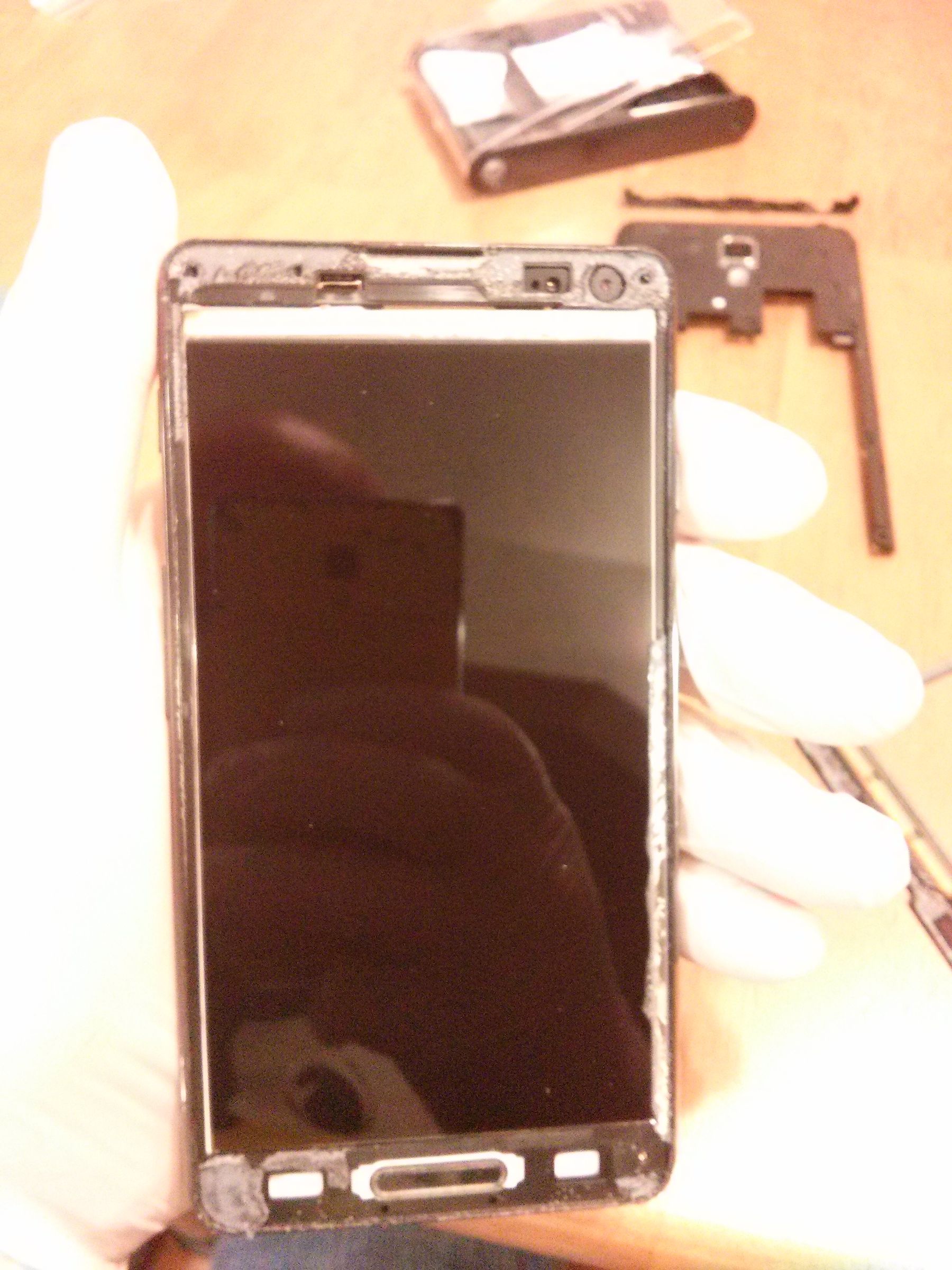 Repair a LG US780 Digitizer Screen : 6 Steps - Instructables