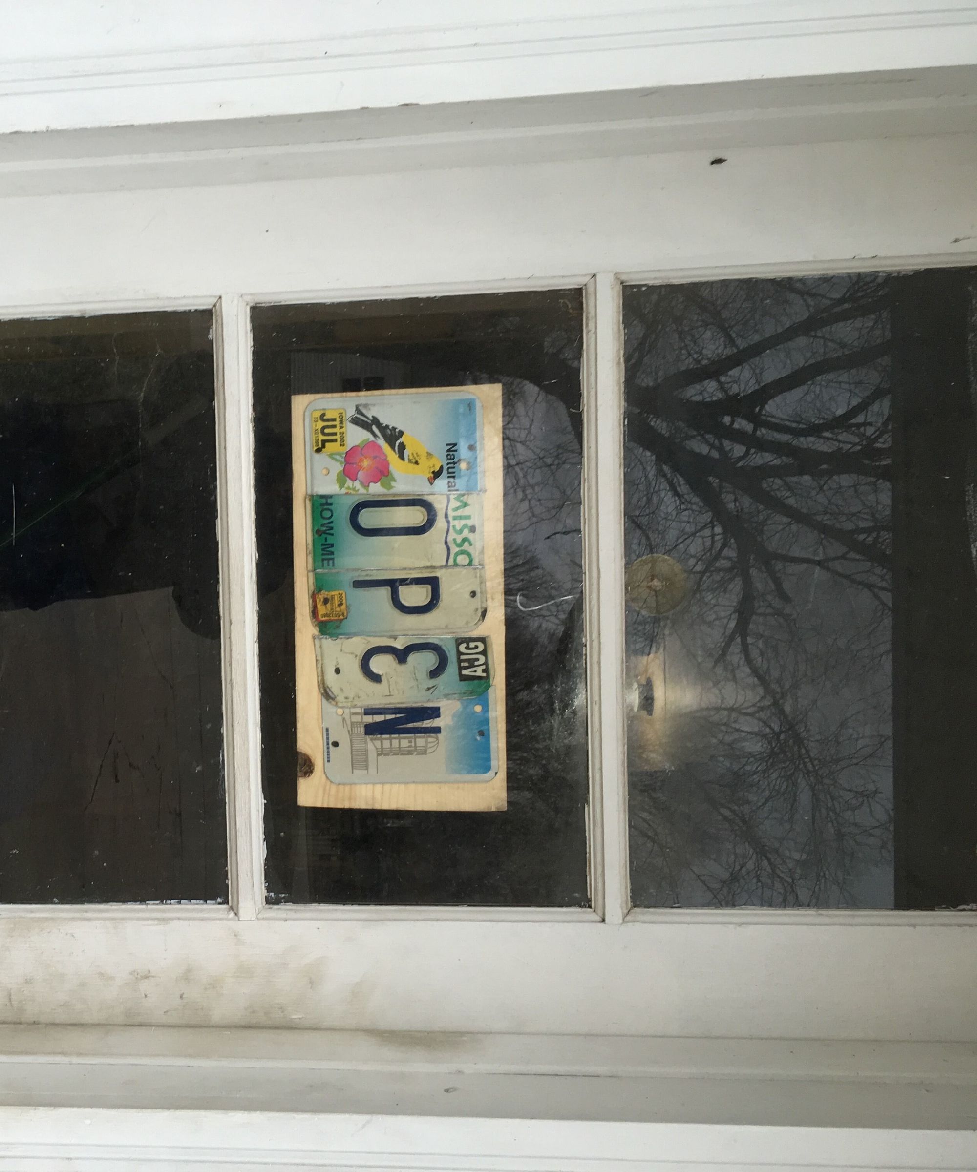 Open and Closed License Plate Signs : 5 Steps - Instructables