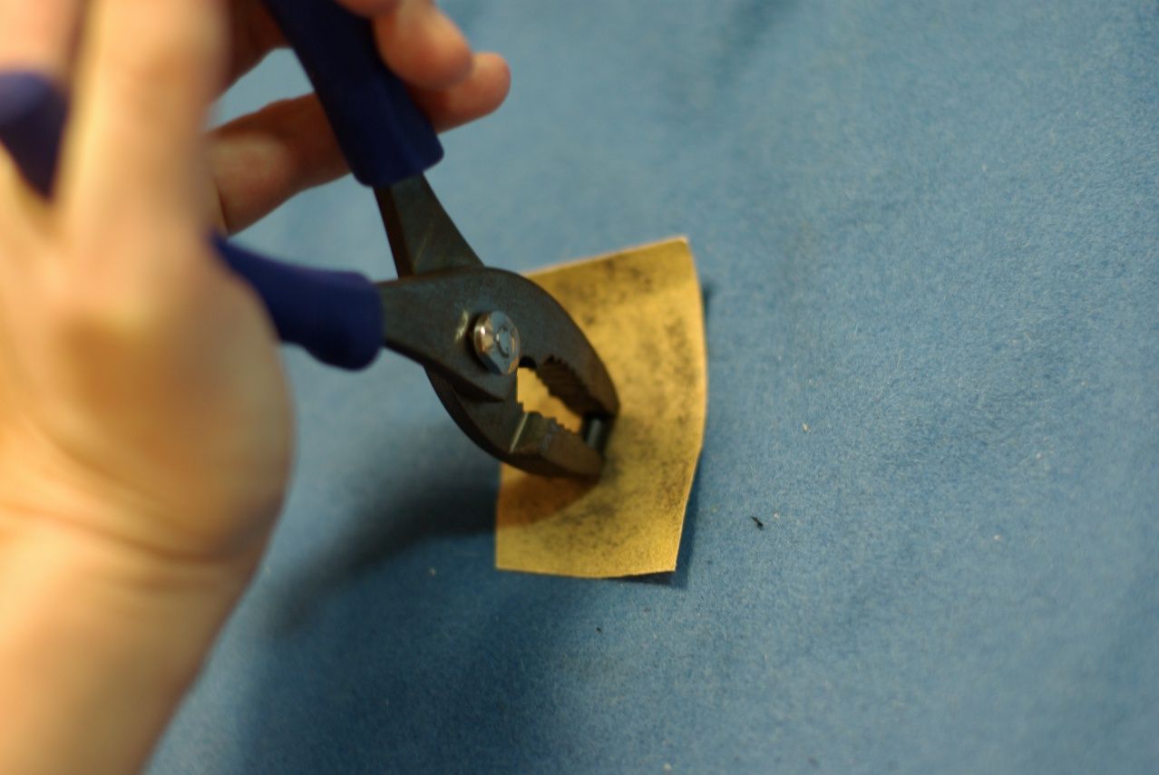 Transform a Ballpoint Pen Into a Survival Whistle Mini-pen : 19 Steps ...
