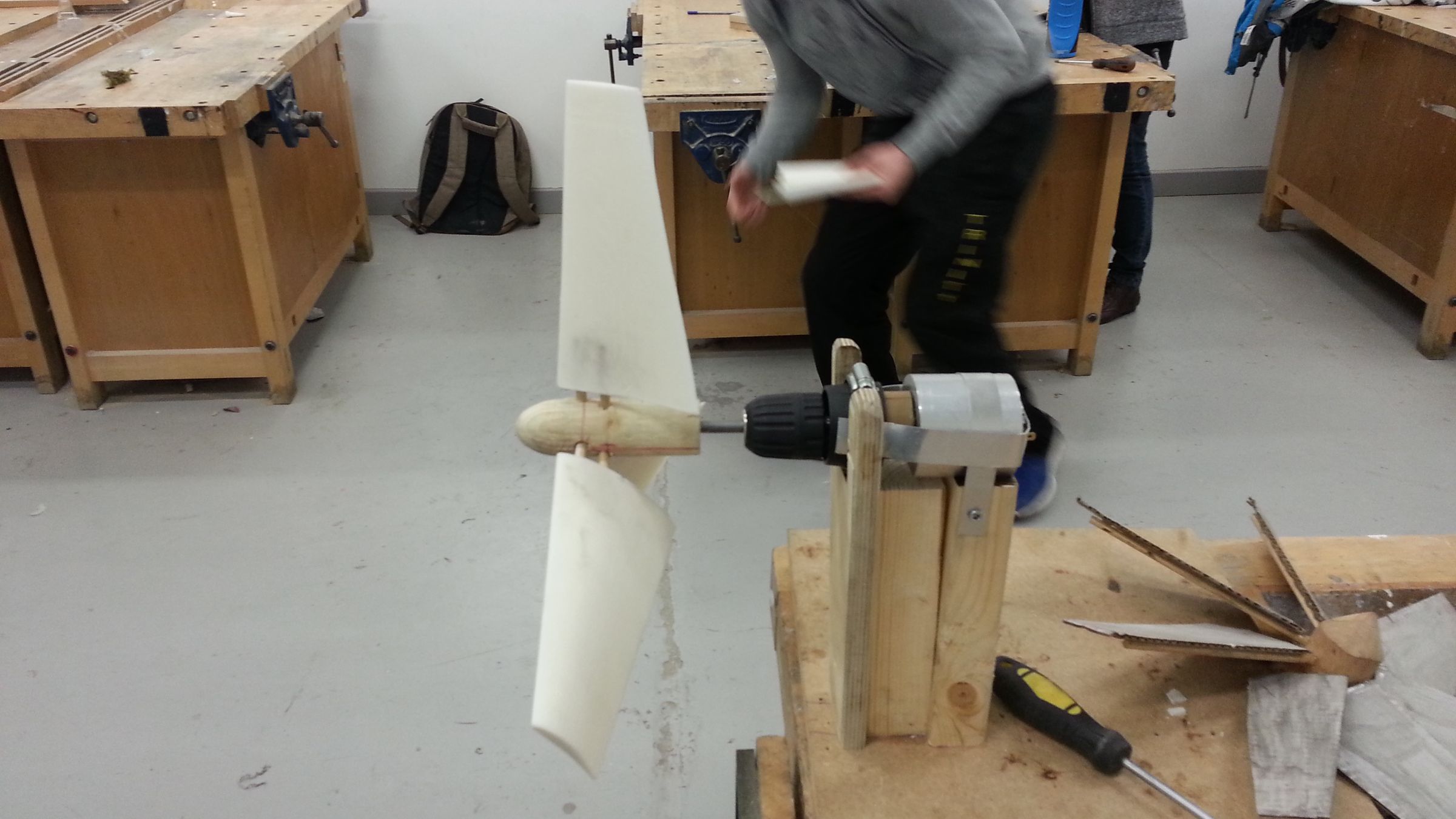 Wind Turbine : 7 Steps - Instructables