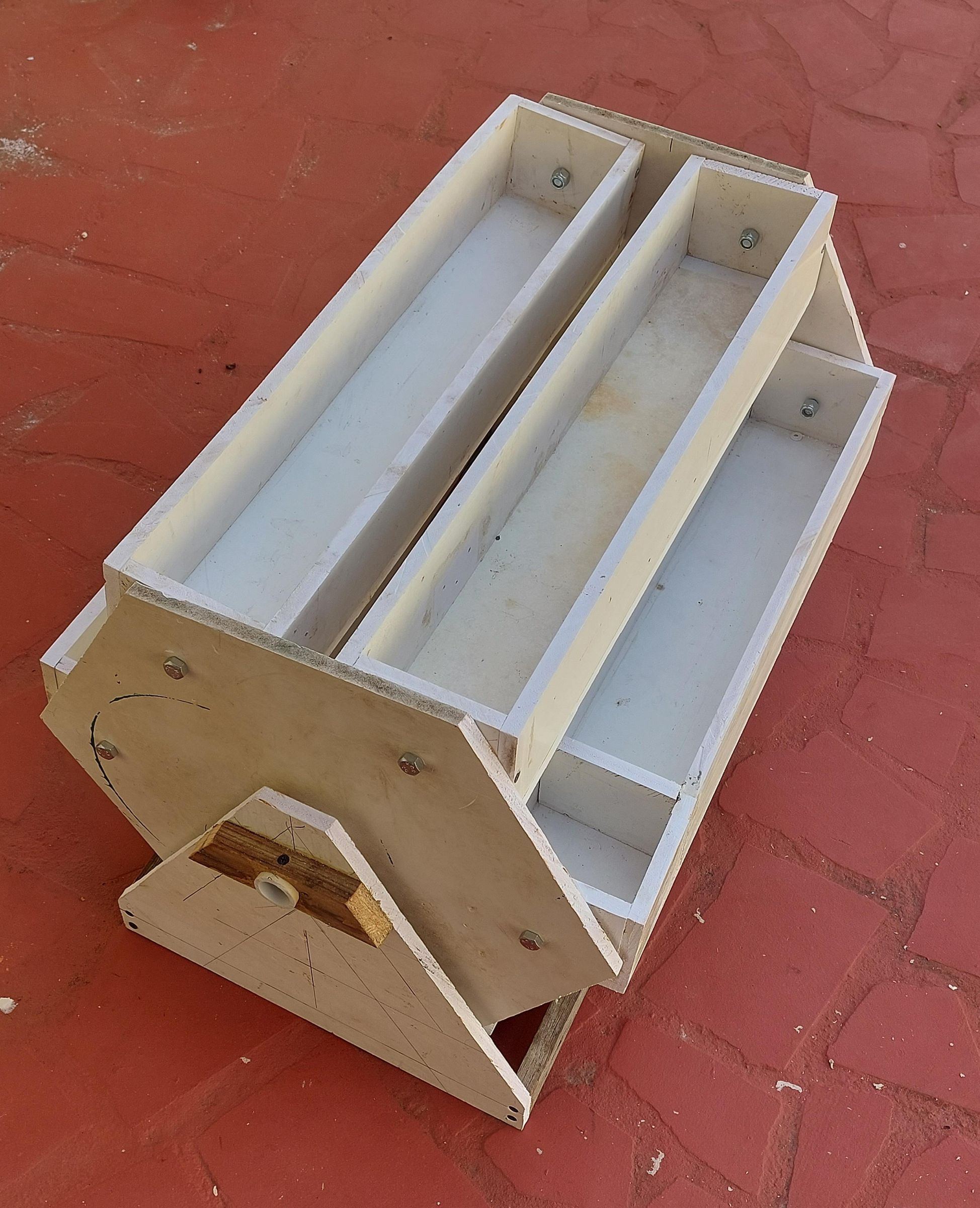 Rotunda Organiser for Hardware : 12 Steps (with Pictures) - Instructables