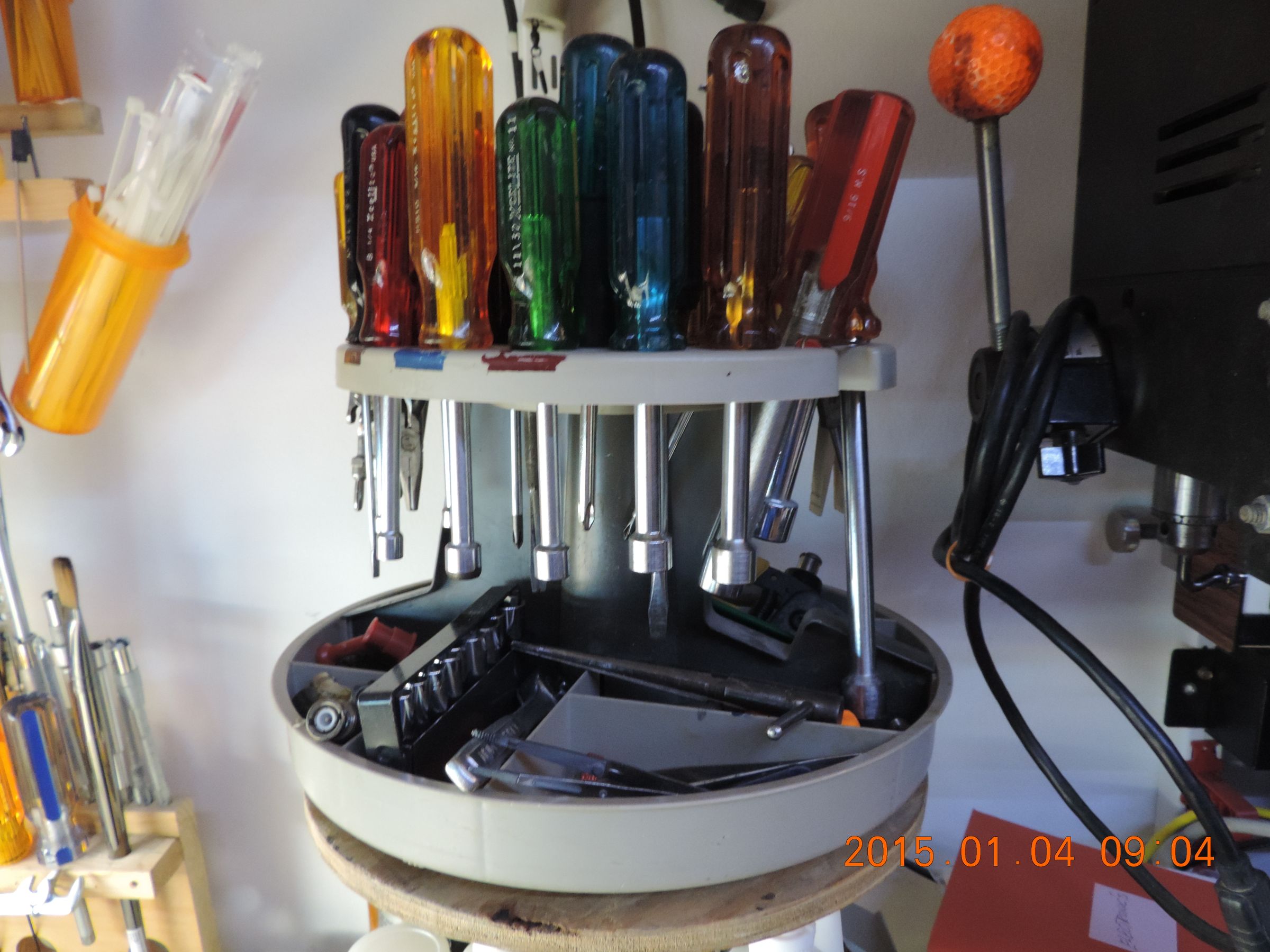 Work Bench Tool Holder - Instructables