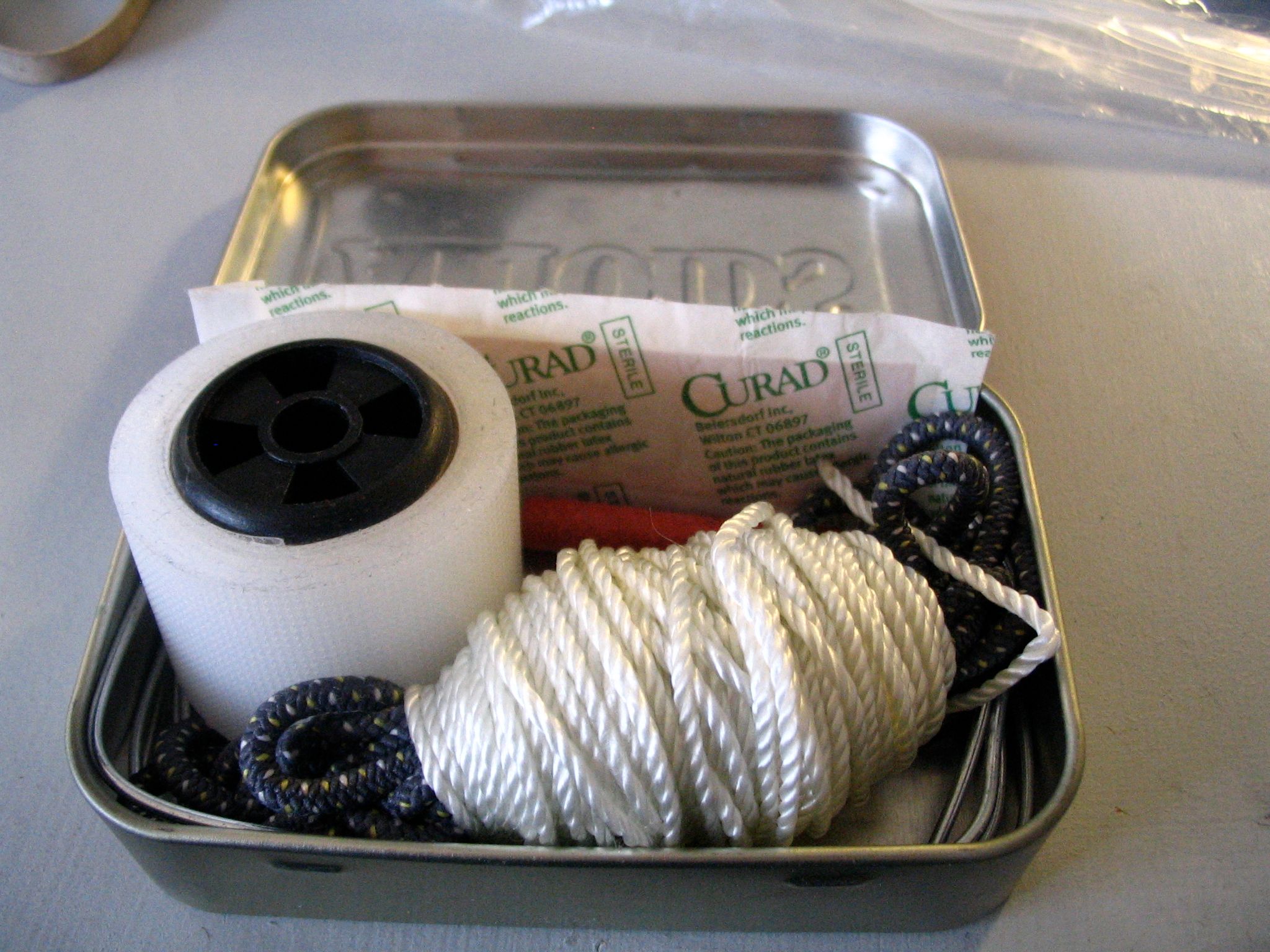Pocket Sized Survival Kit : 17 Steps (with Pictures) - Instructables