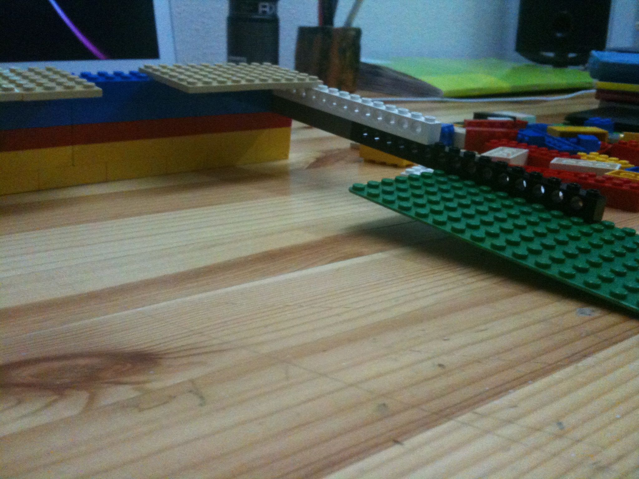 Quick Lego Laptop Stand : 3 Steps - Instructables