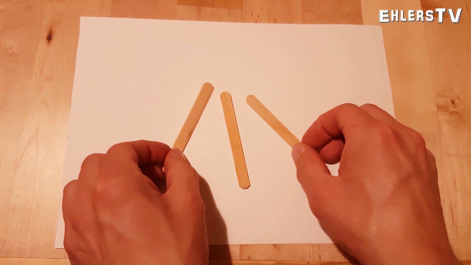 How to Turn 3 Popsicle Sticks Into 4 (WITHOUT BREAKING THEM) : 4 Steps ...