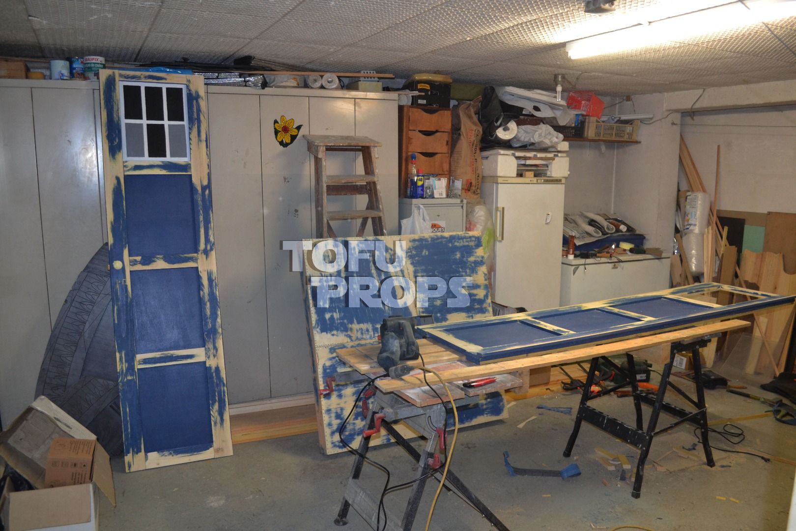 TARDIS DR WHO Life Size - Instructables