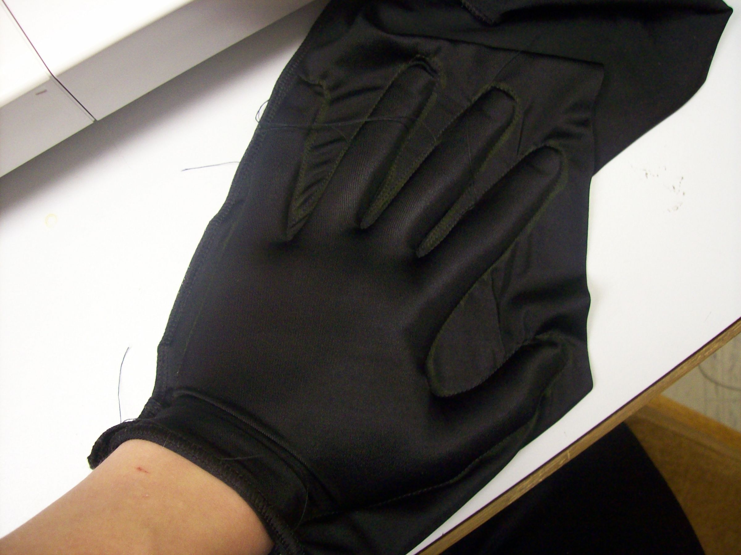 Make Gloves for Yourself : 4 Steps (with Pictures) - Instructables