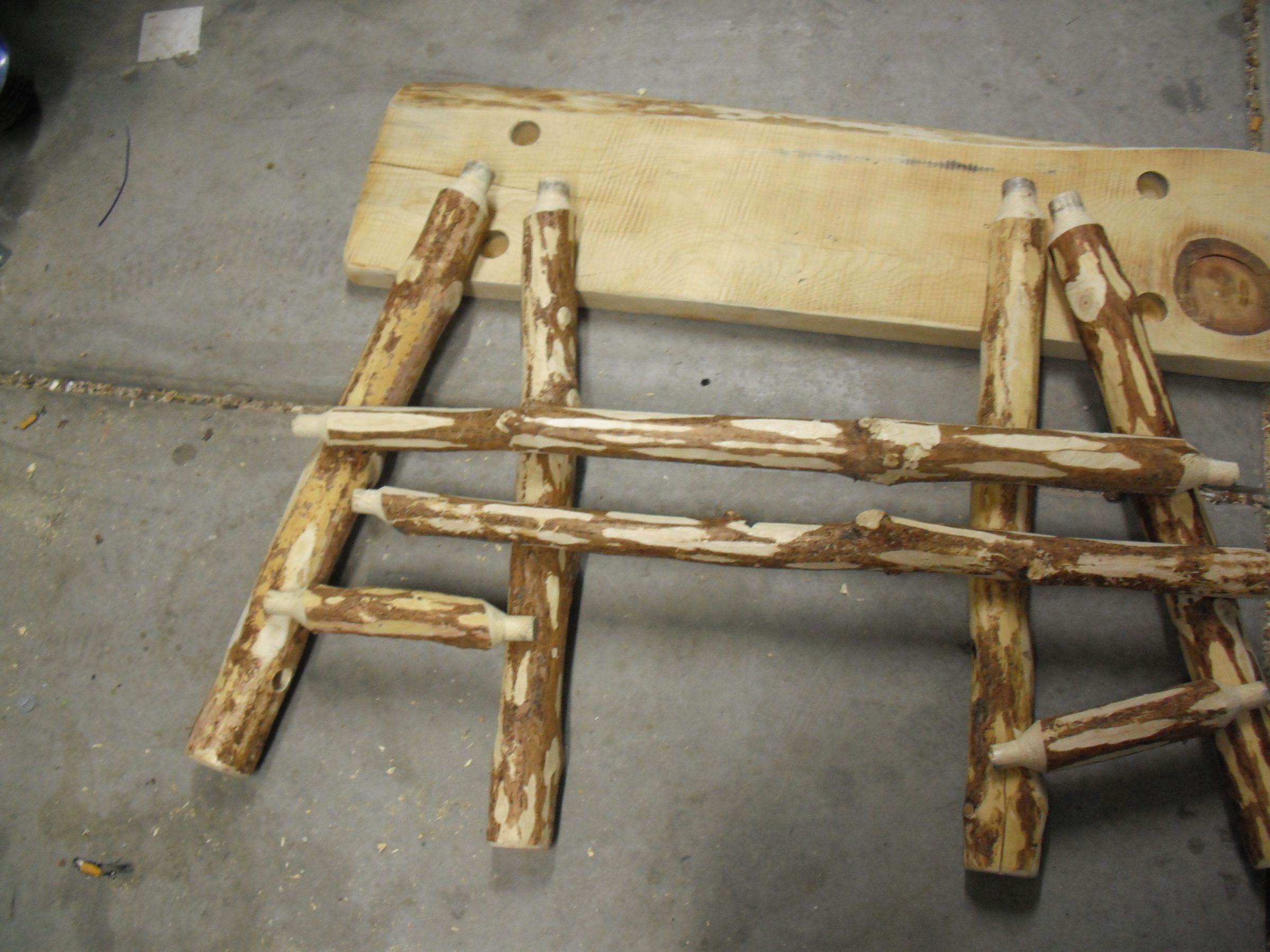 How to Build a Custom Pine Log Table : 7 Steps - Instructables