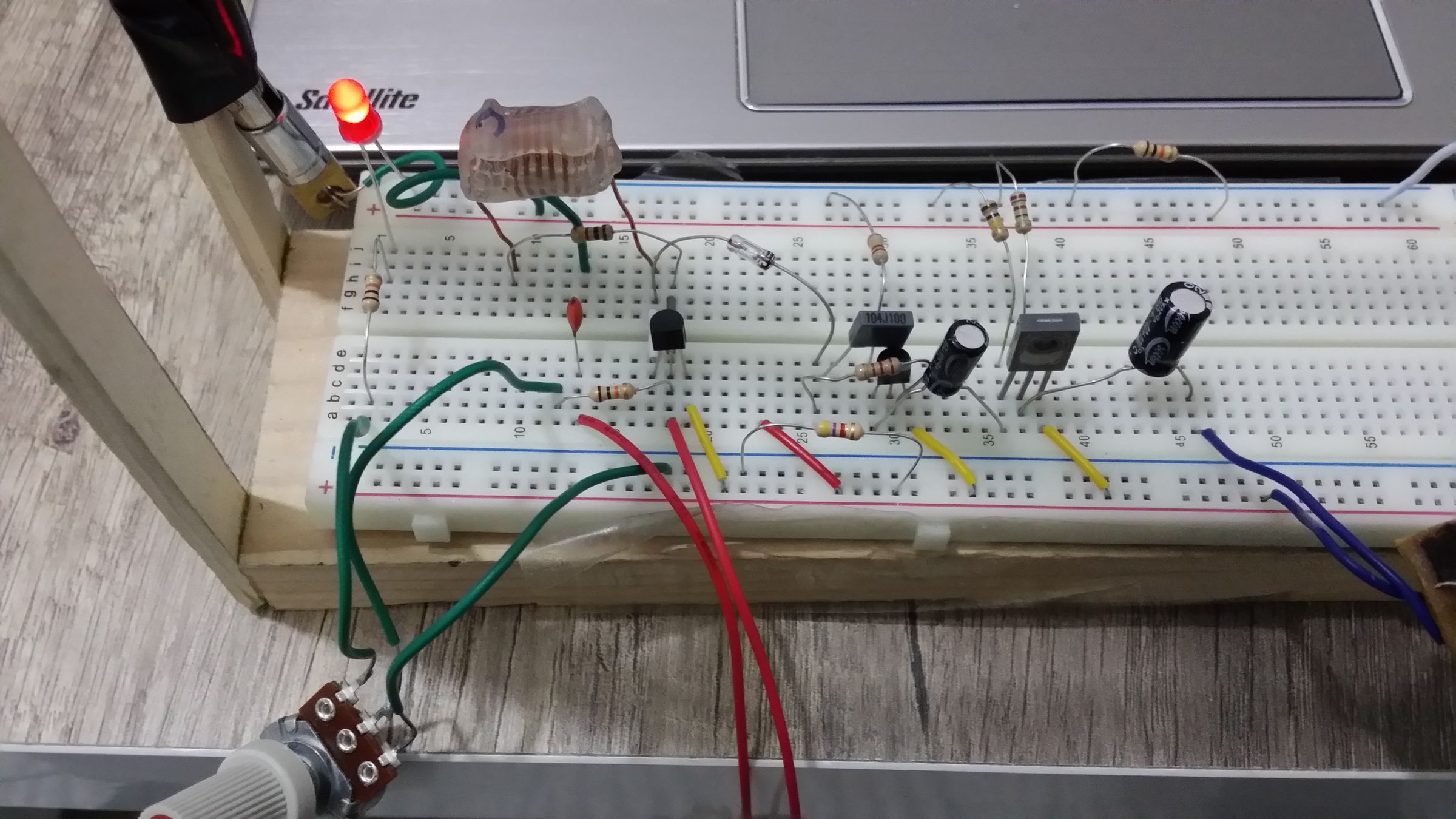 Simple FM Radio (sure Works!) : 6 Steps (with Pictures) - Instructables