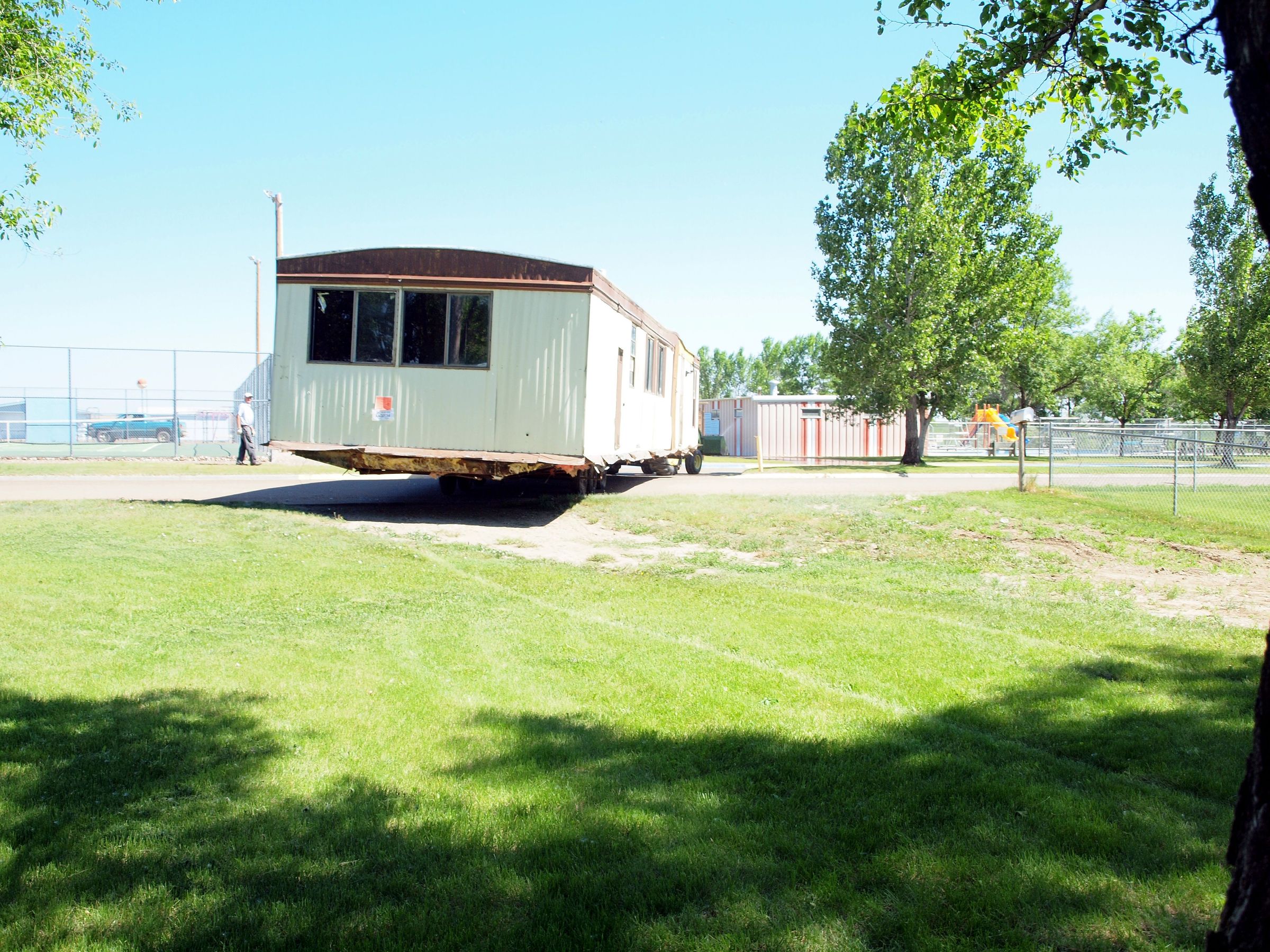 Turning a Trashed Mobile Home Into a Shop : 20 Steps (with Pictures ...