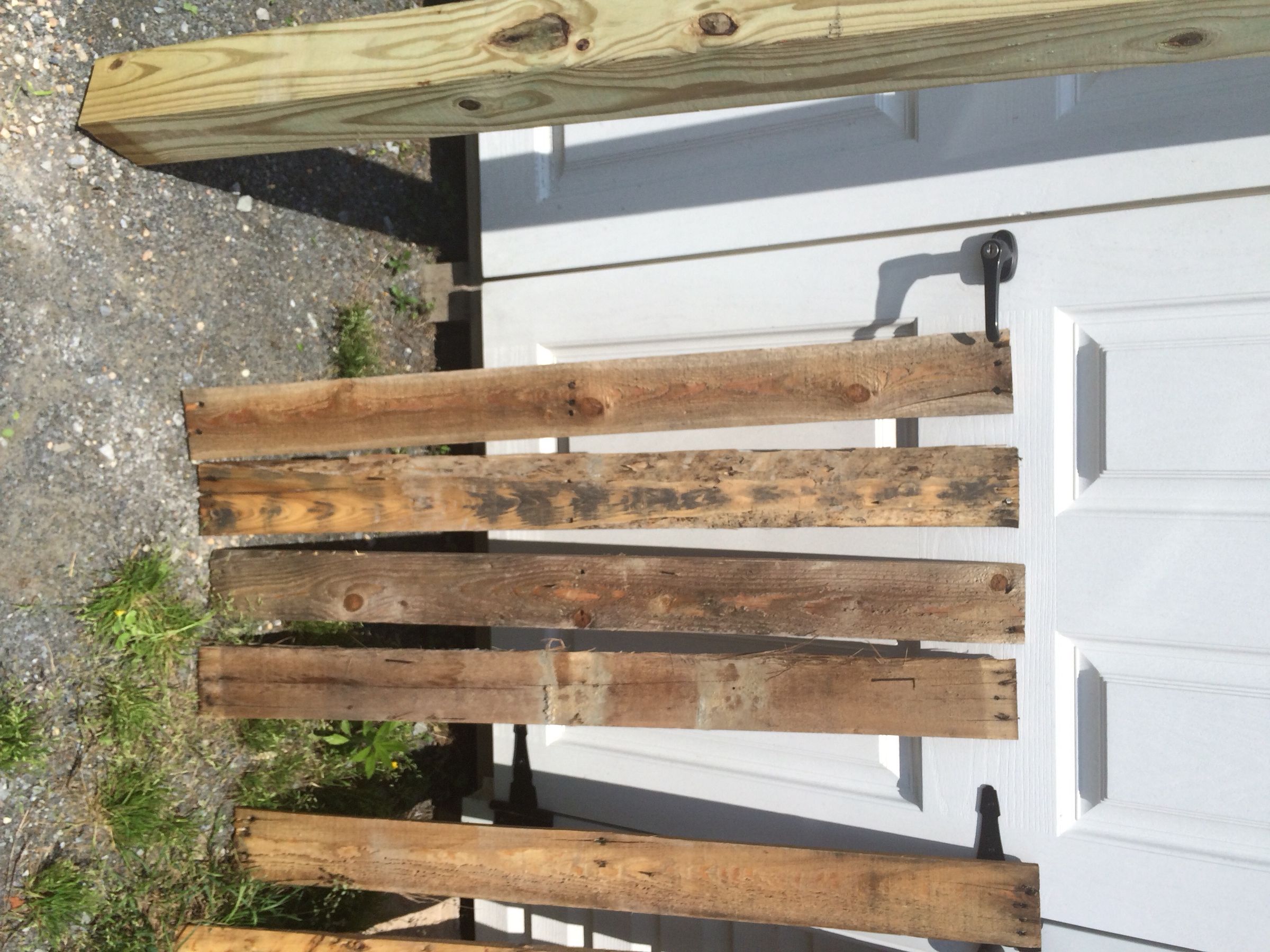DIY Landscaping-Outdoor Barrel Posts : 11 Steps - Instructables
