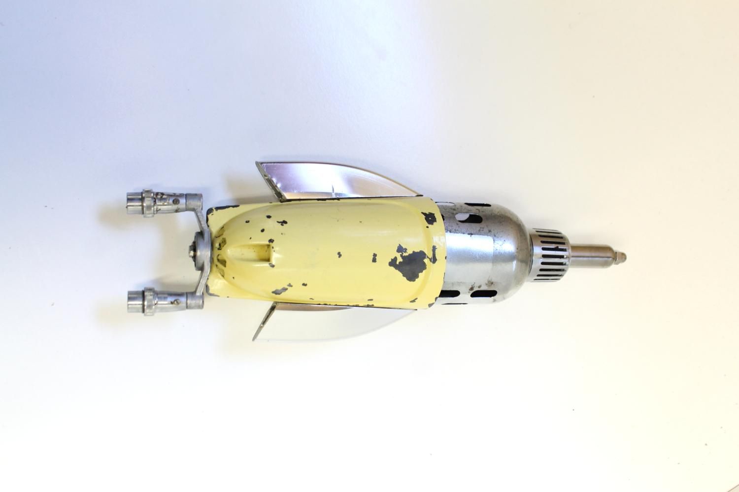 Retro Rocket Made From Junk : 11 Steps (with Pictures) - Instructables
