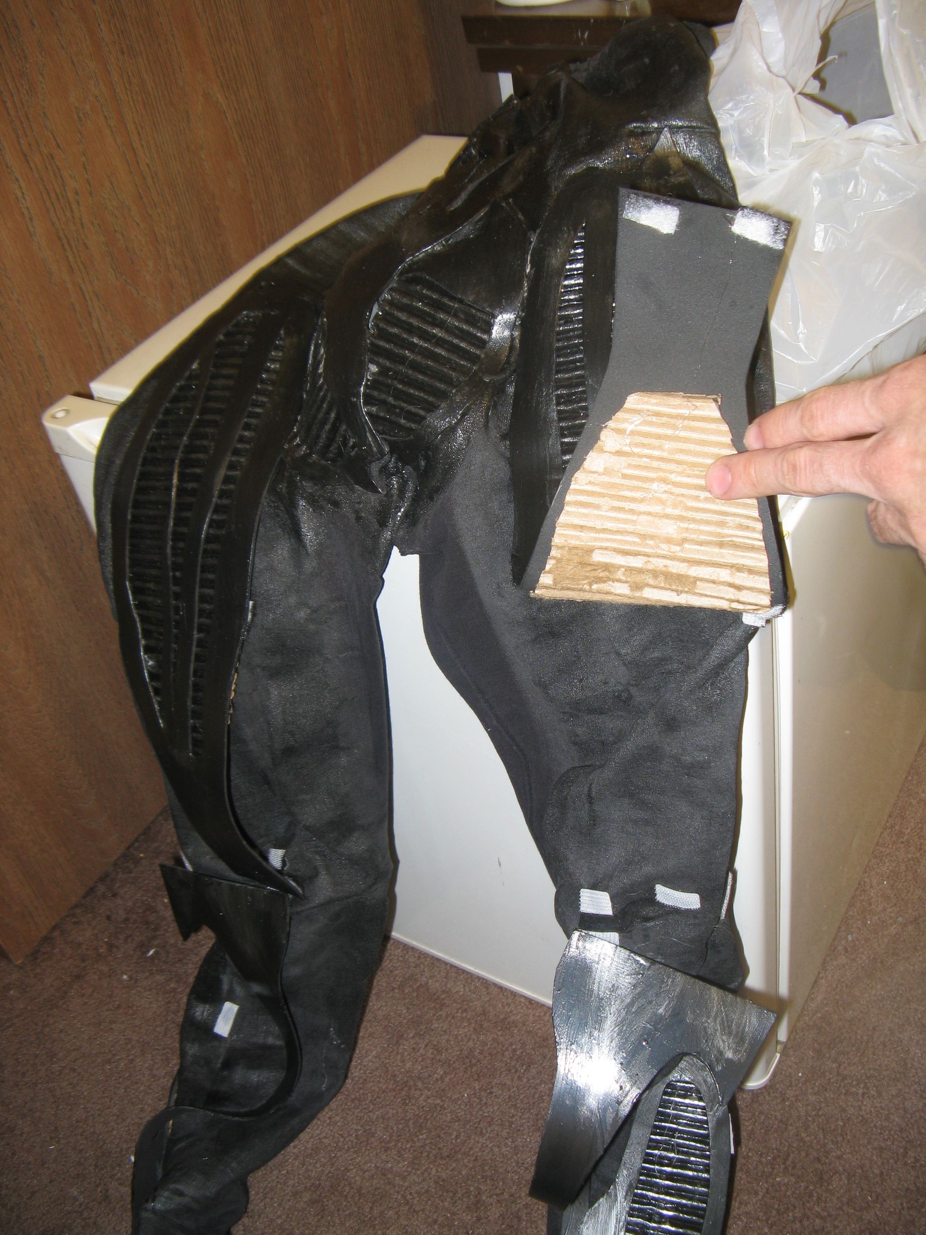 Alien Warrior Costume From Aliens : 8 Steps - Instructables