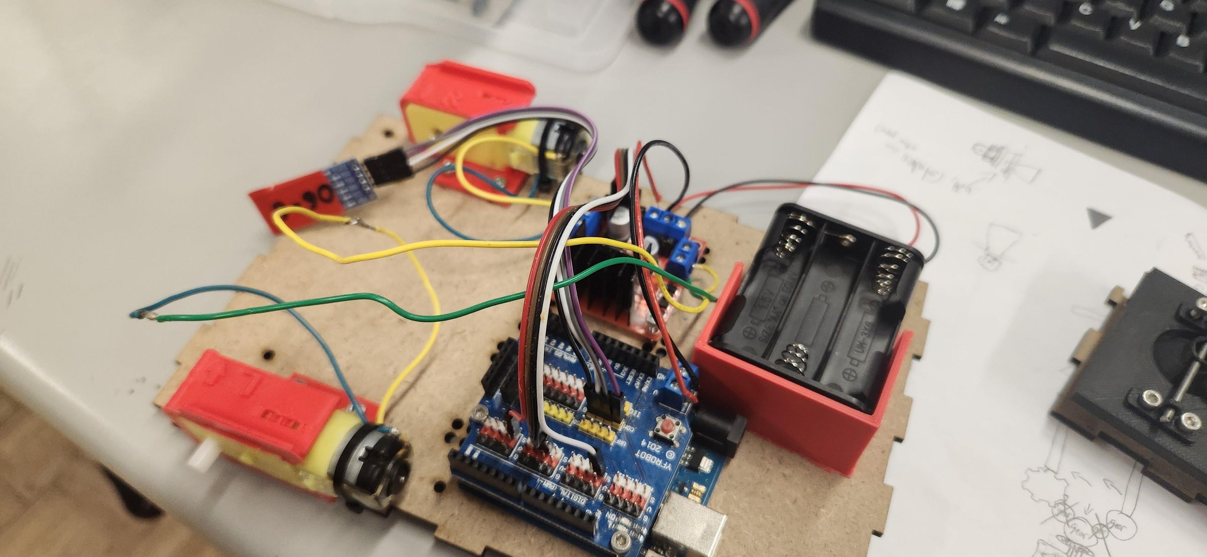 Basic Car Bot With Rotating Headlamps : 6 Steps - Instructables