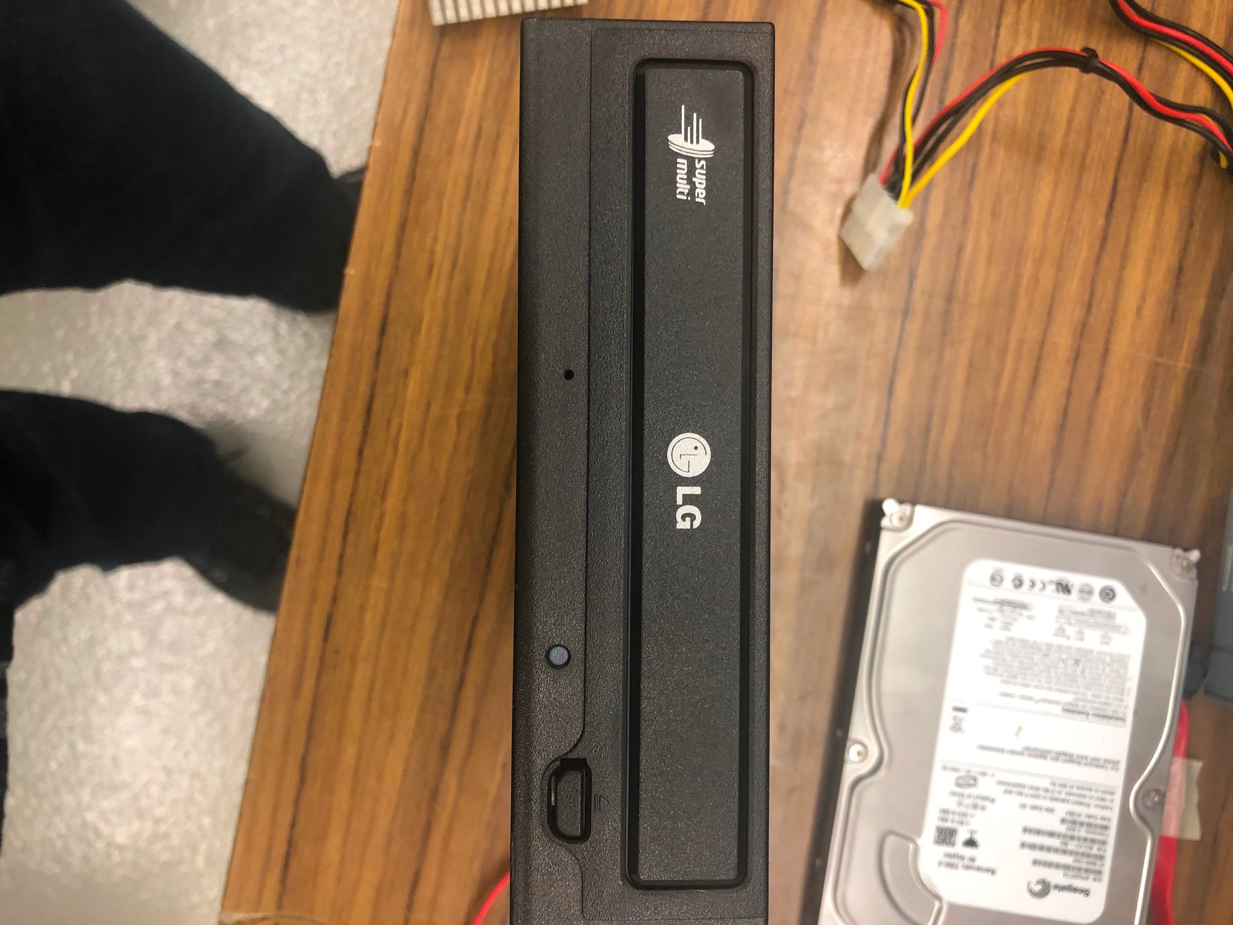 How to Disassemble a Computer With Easy Steps and Pictures : 13 Steps ...