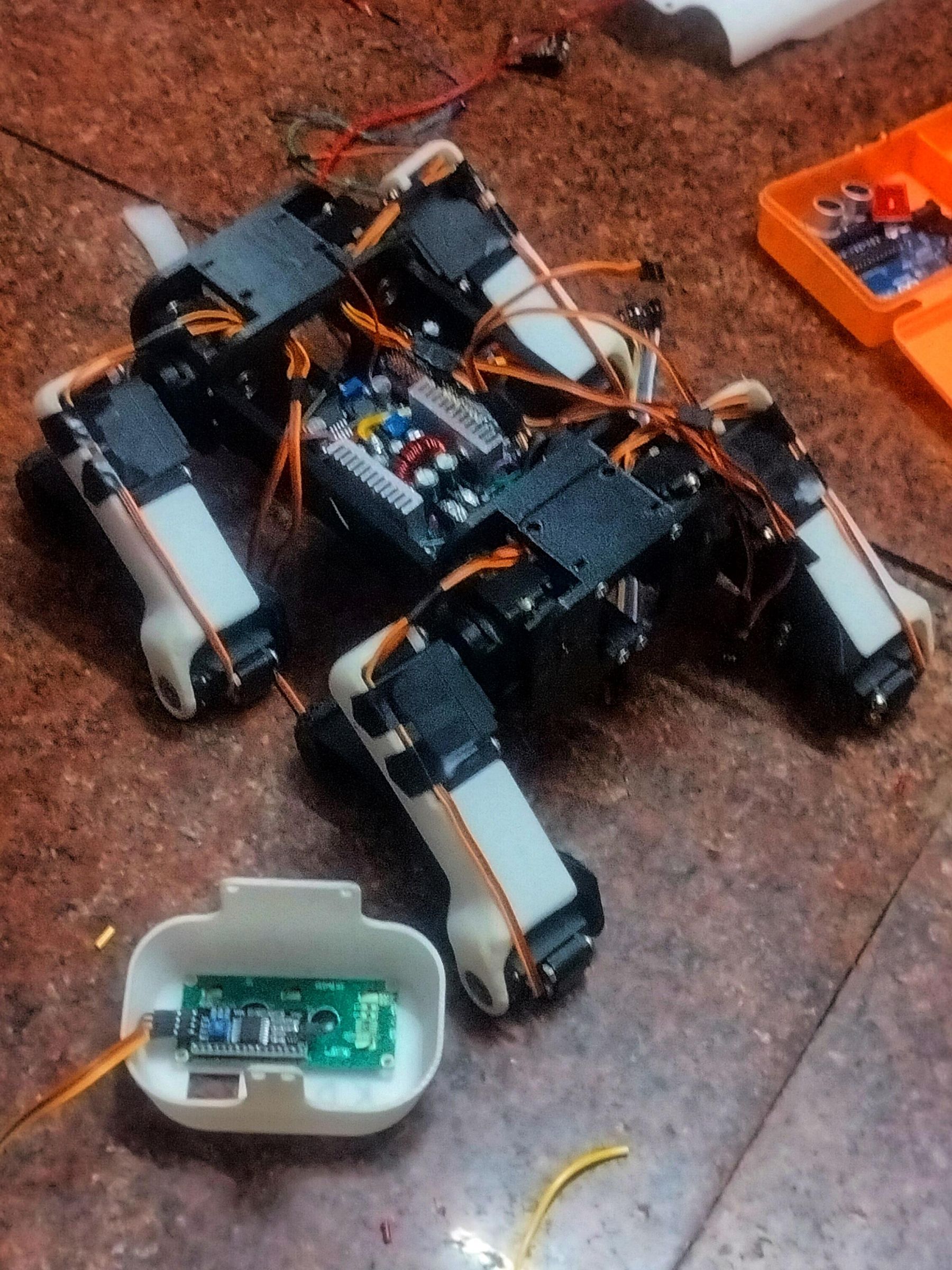 Quadruped Robot - Alpha! ESP32 Based Spot Micro Robot. : 14 Steps (with ...