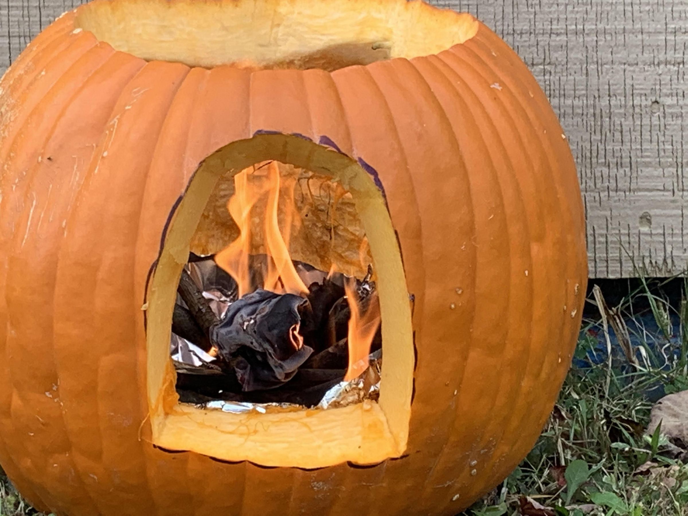 Pumpkin Fire Pit : 5 Steps - Instructables