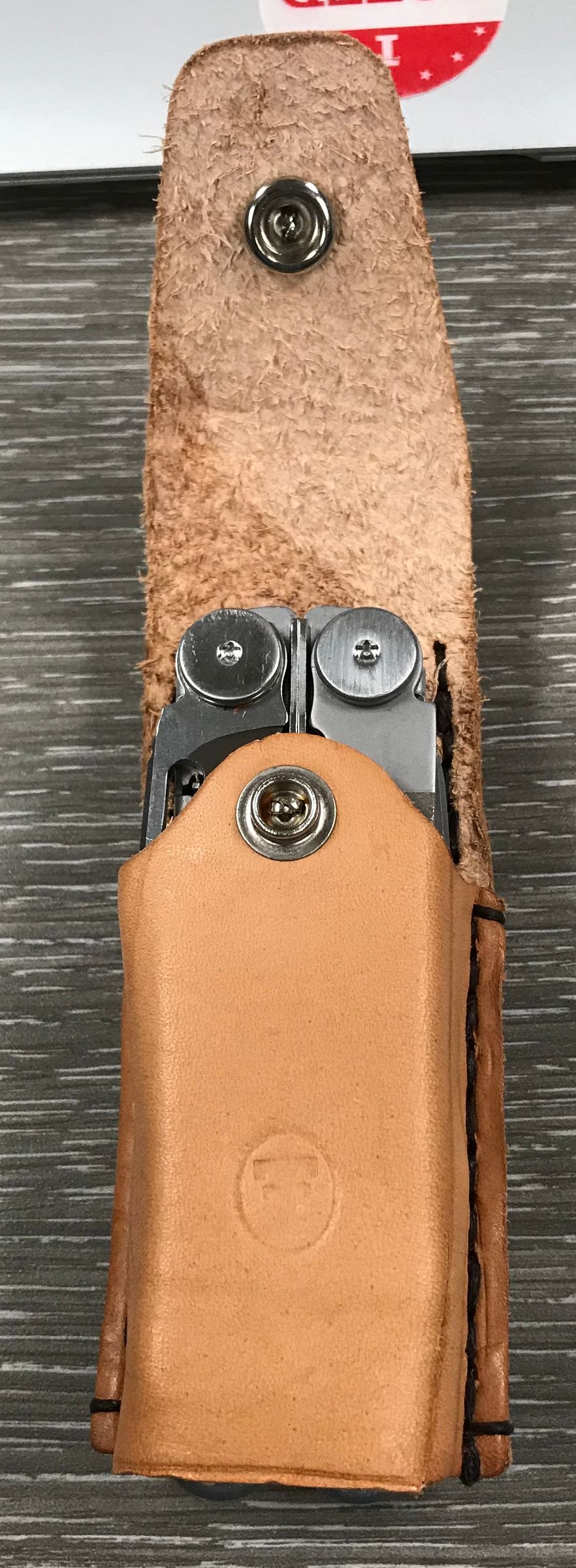 Leatherman Wave Leather Case : 10 Steps - Instructables