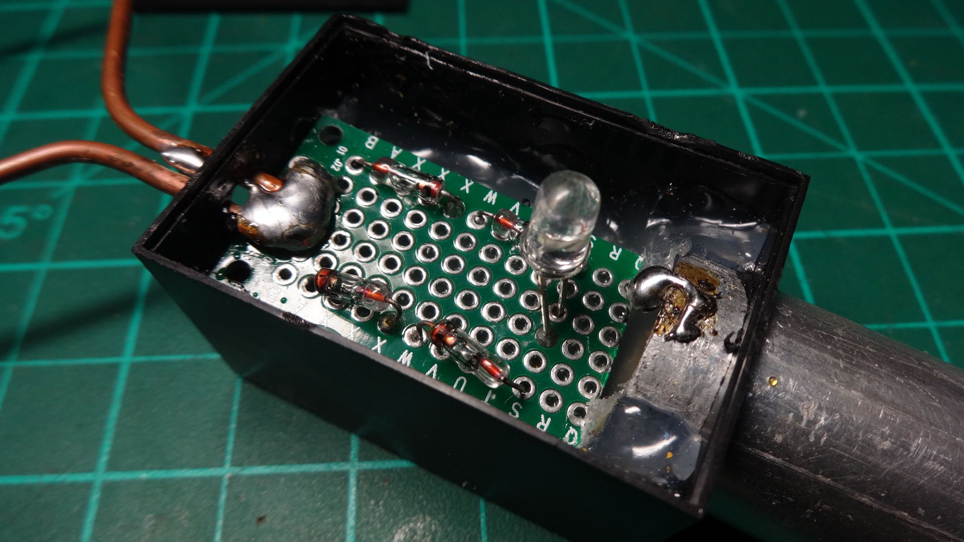 How to Make a Electrostatic RF Detector or Ghost Detector - Instructables