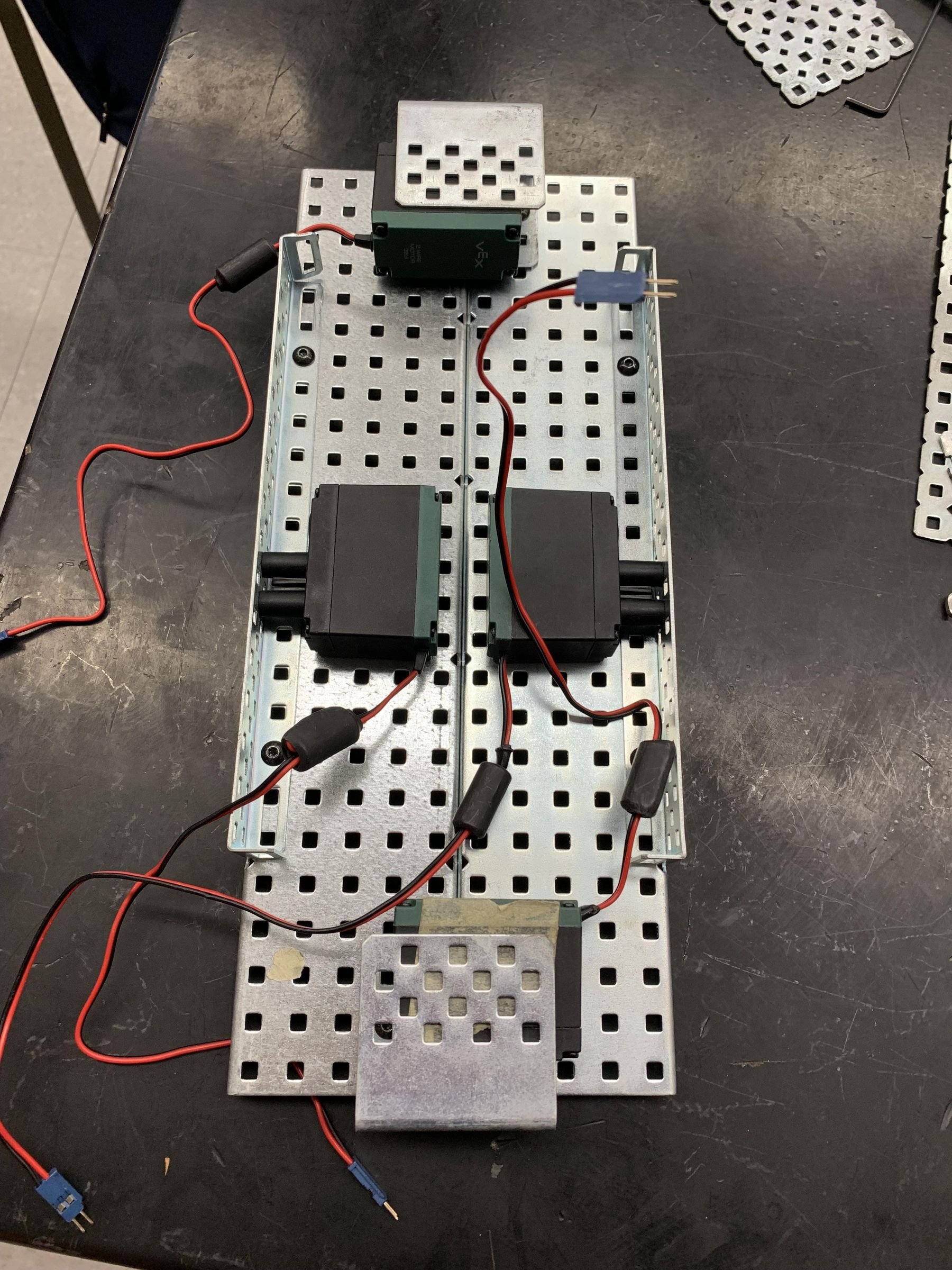 Vex Robot by George Theall, George Ayer, Finn Snow : 4 Steps ...