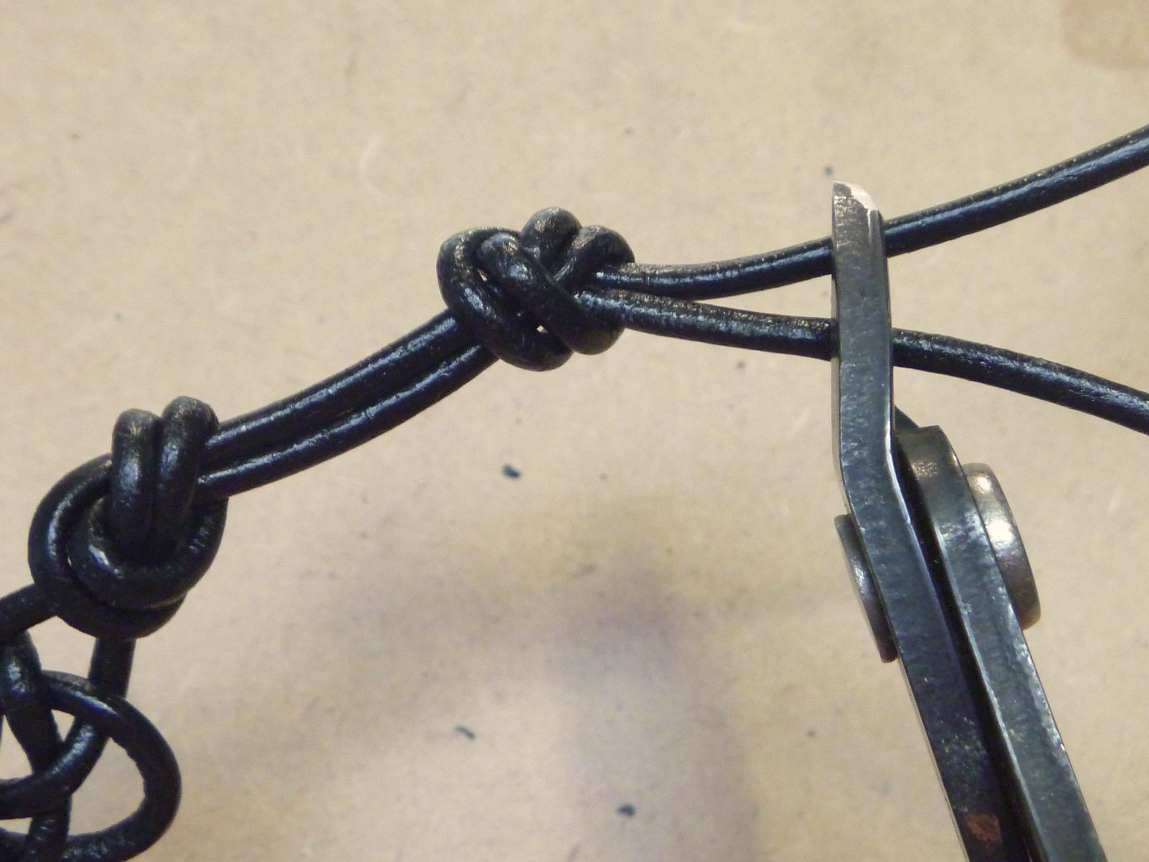 Celtic Knot Macrame Bracelet : 9 Steps (with Pictures) - Instructables