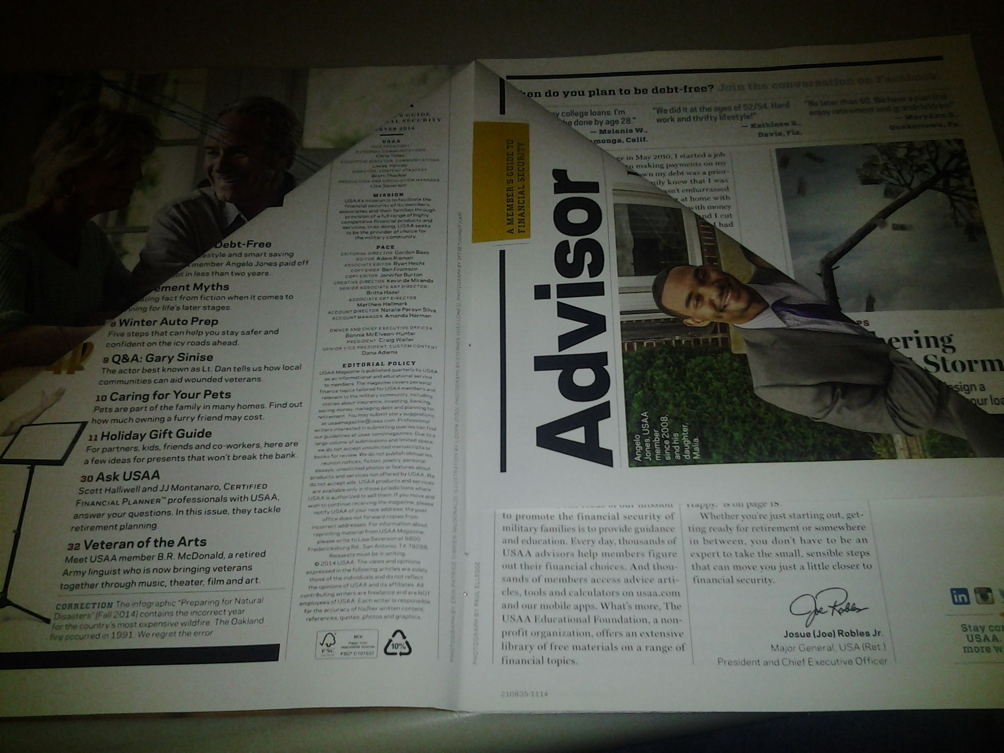 Magazine Christmas Angel : 5 Steps - Instructables