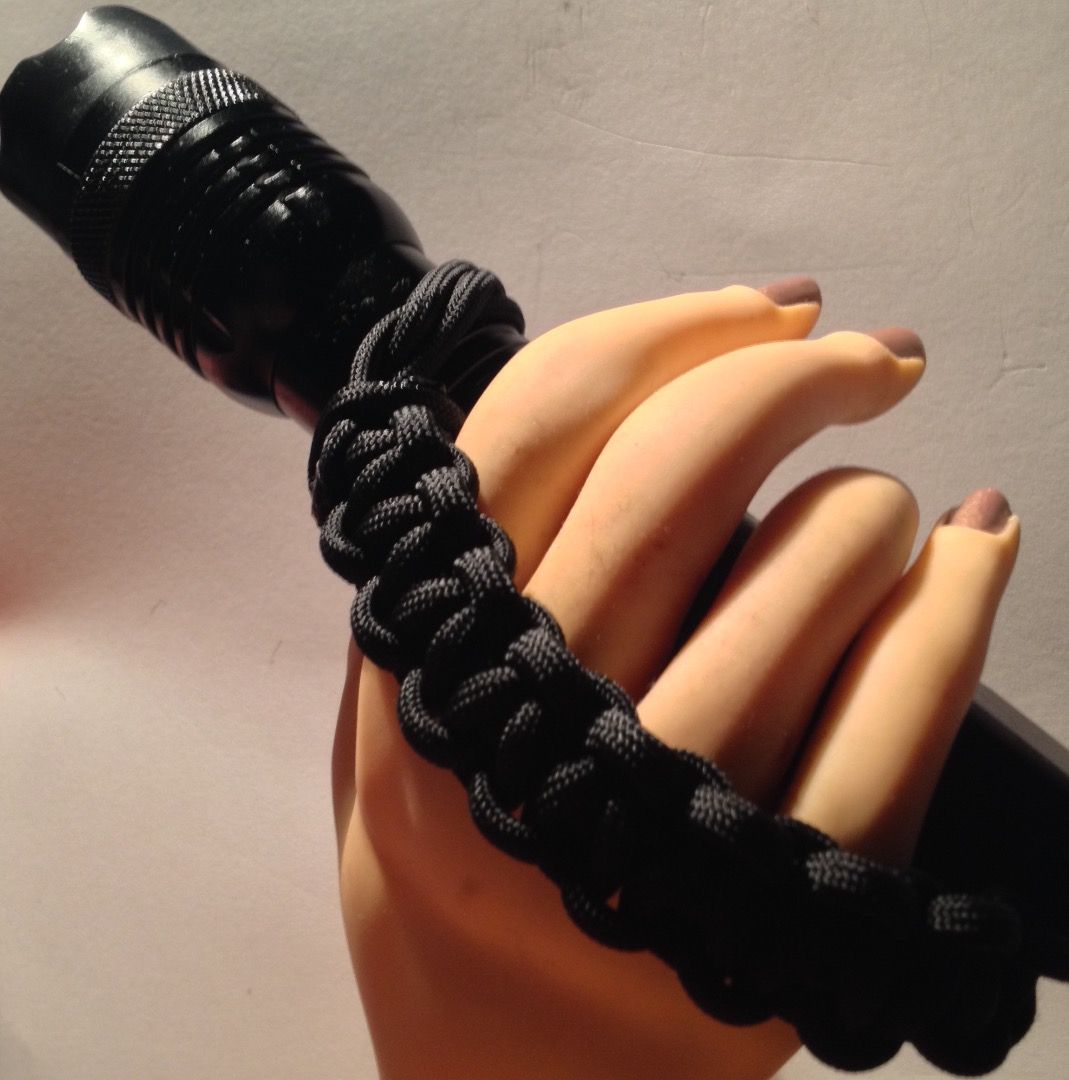 Flashlight Paracord Strap - Instructables