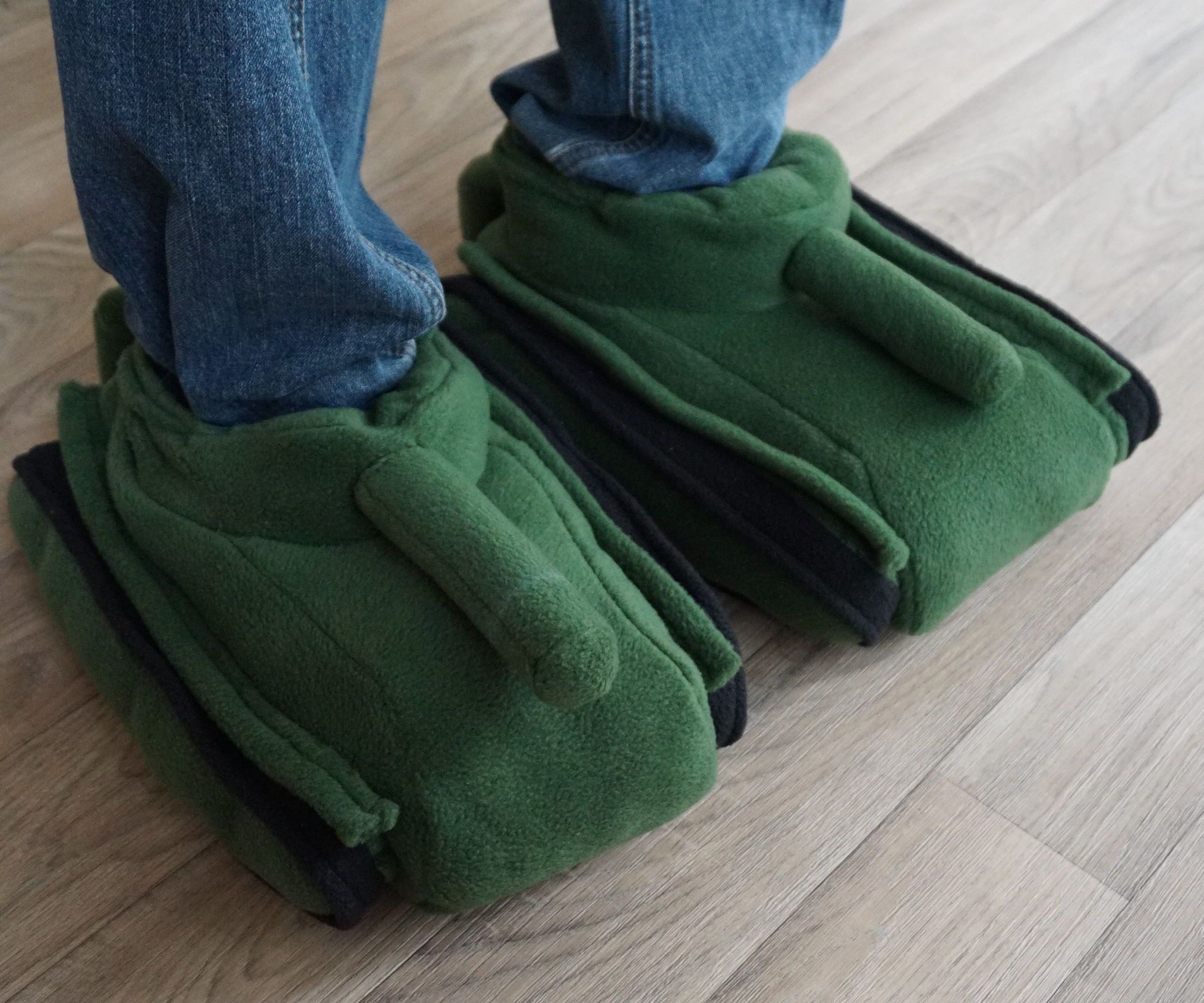 Tank Slippers : 11 Steps (with Pictures) - Instructables