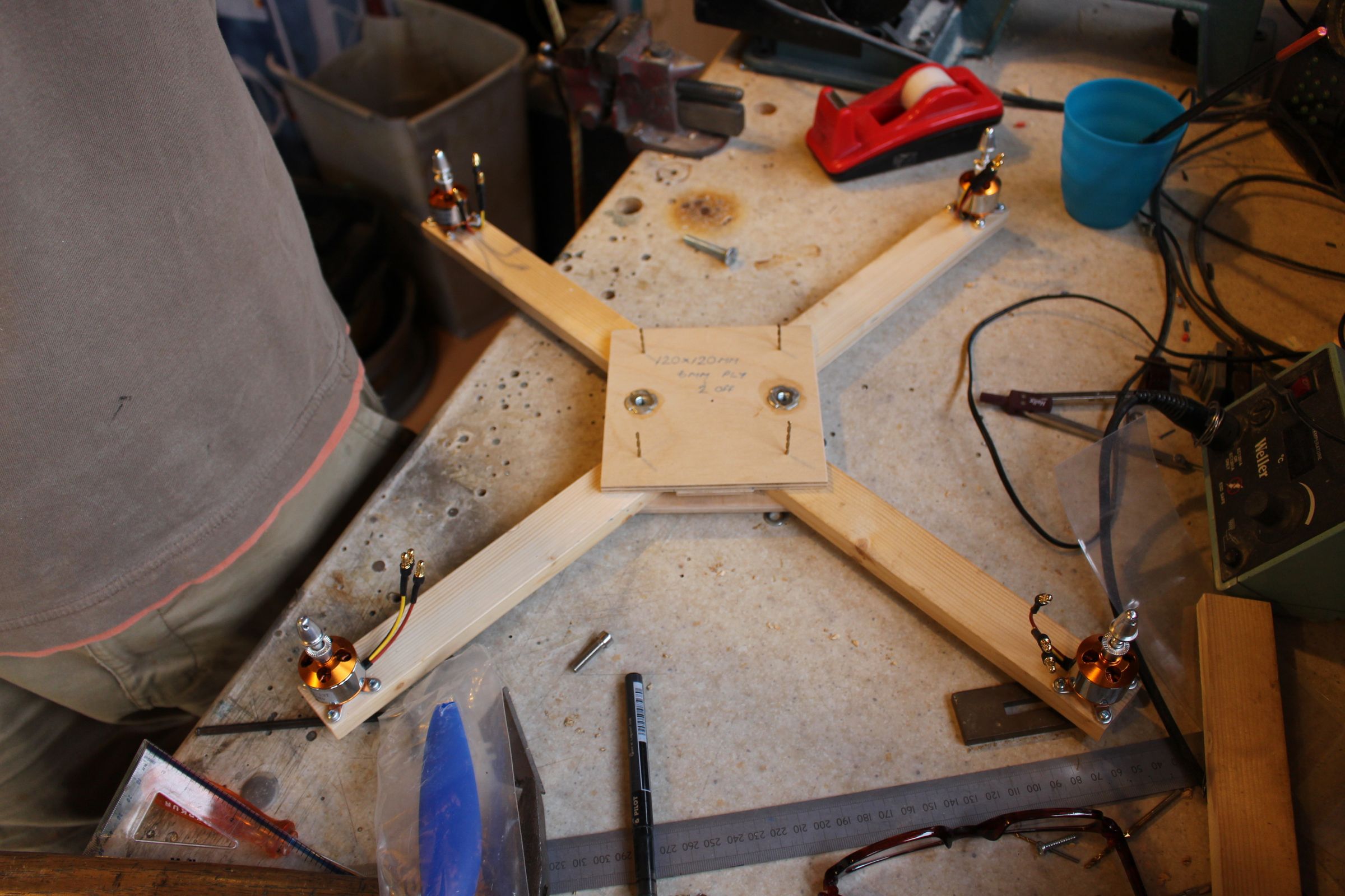 Simple Quadcopter, Basic Tools Only. : 4 Steps (with Pictures ...