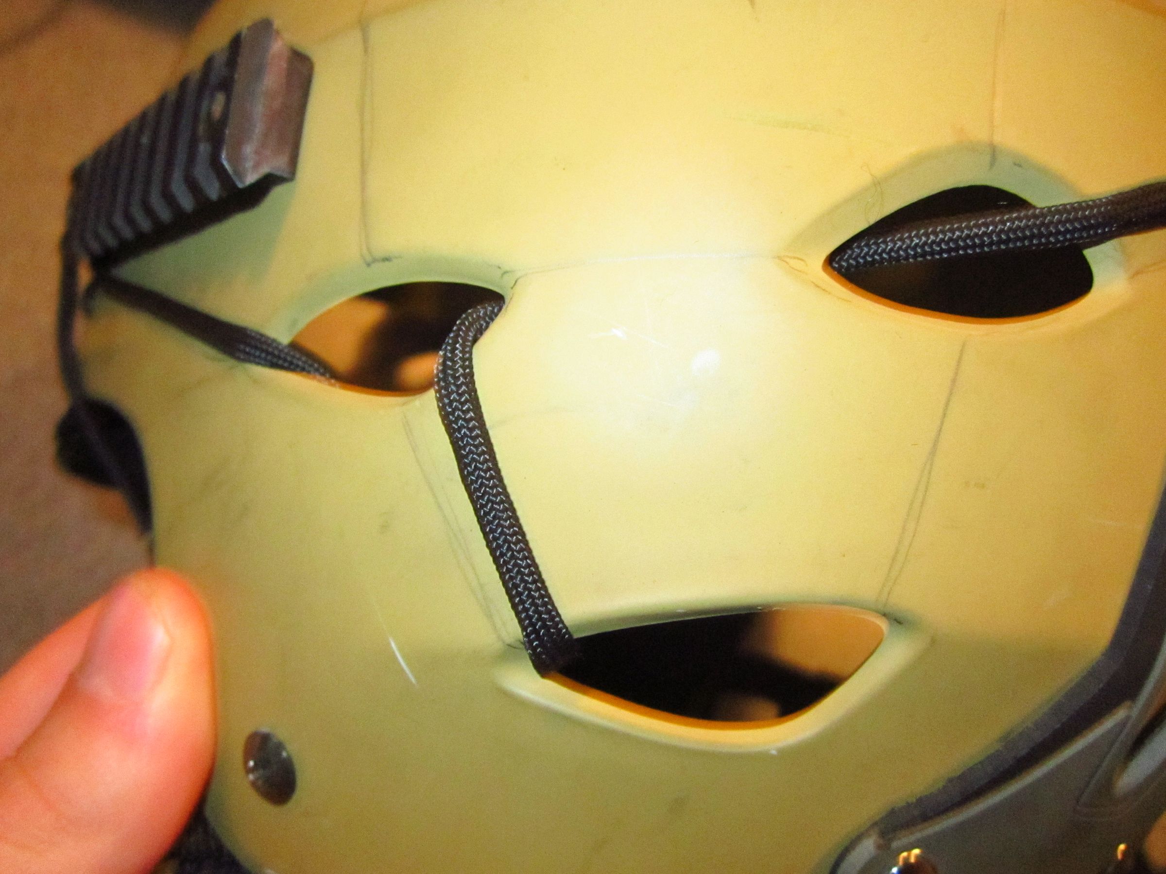 Helmet Paracord Web : 7 Steps (with Pictures) - Instructables