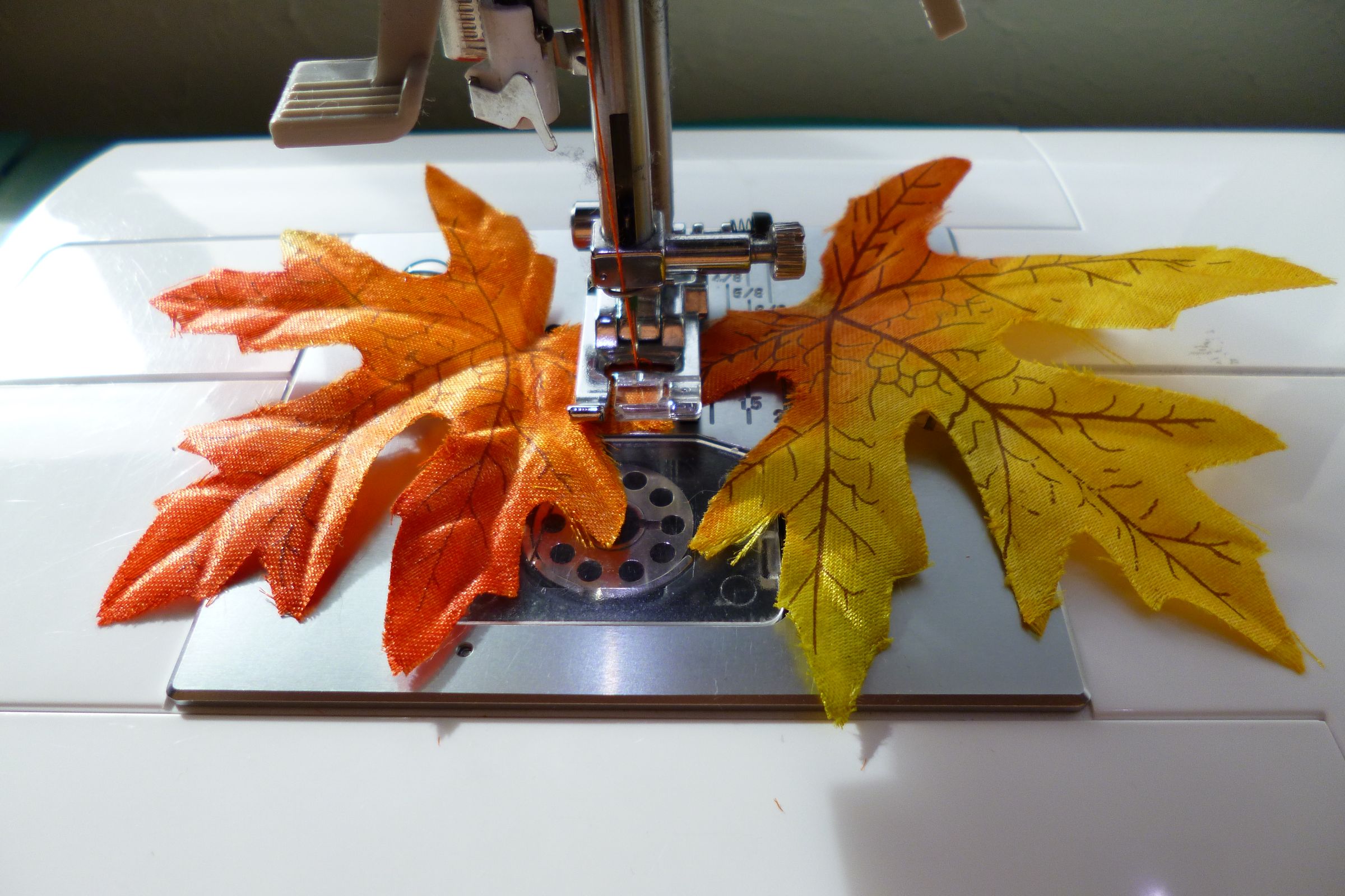 Decorating With Fall Leaves : 5 Steps (with Pictures) - Instructables
