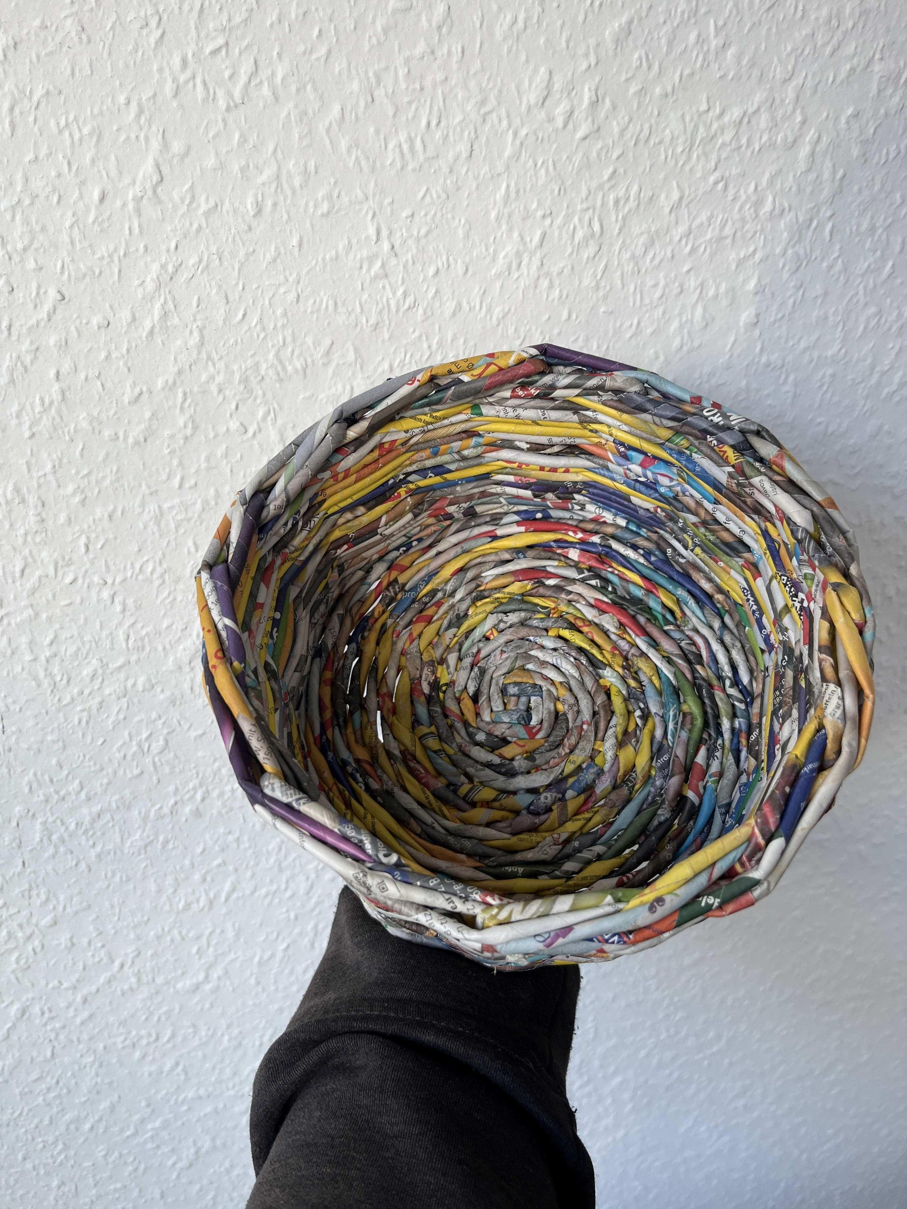 Woven Basket Made From Newspaper : 13 Steps (with Pictures) - Instructables